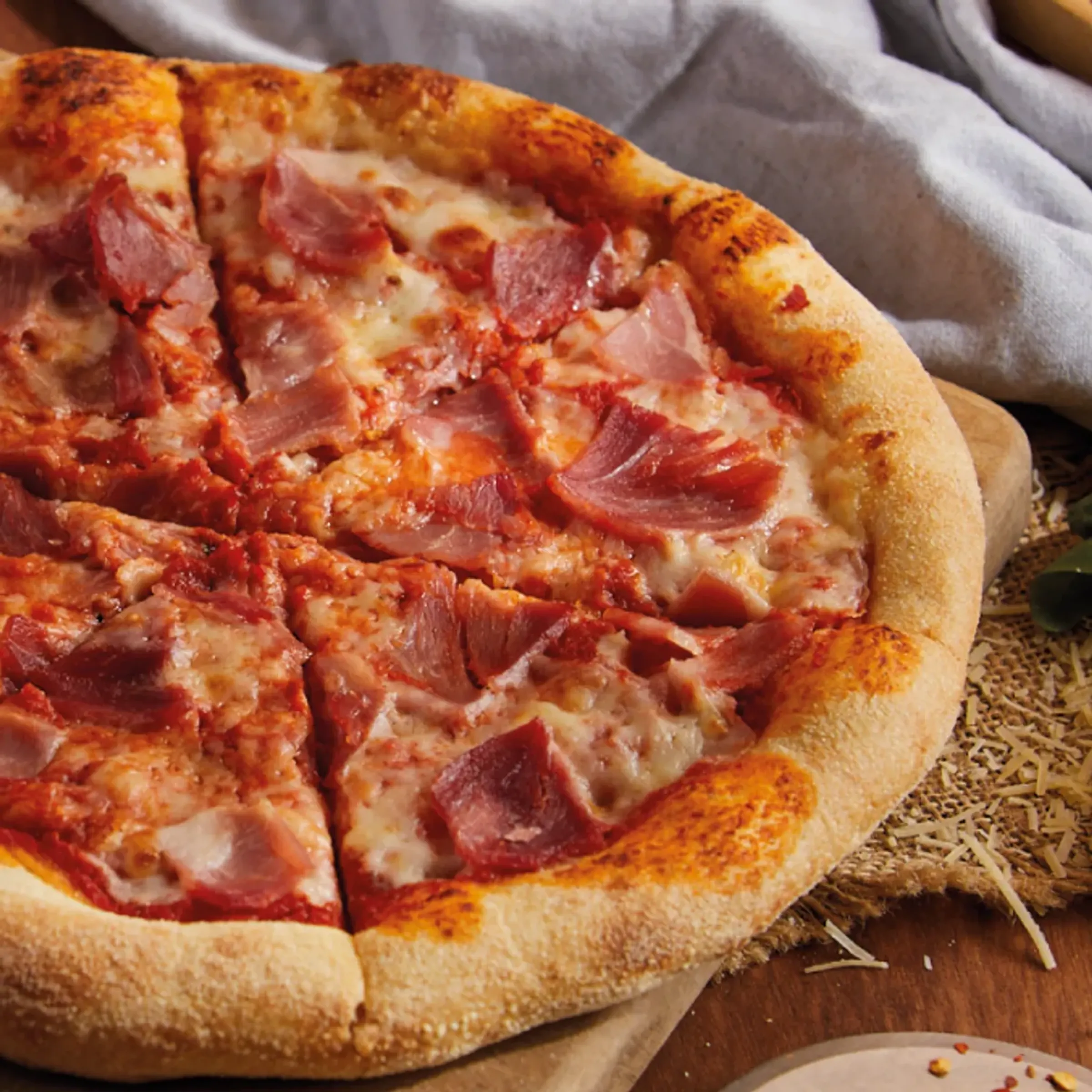 2x1 Pizza Mediana Jamón y Mozzarella - il forno | Disfruta la mejor ...