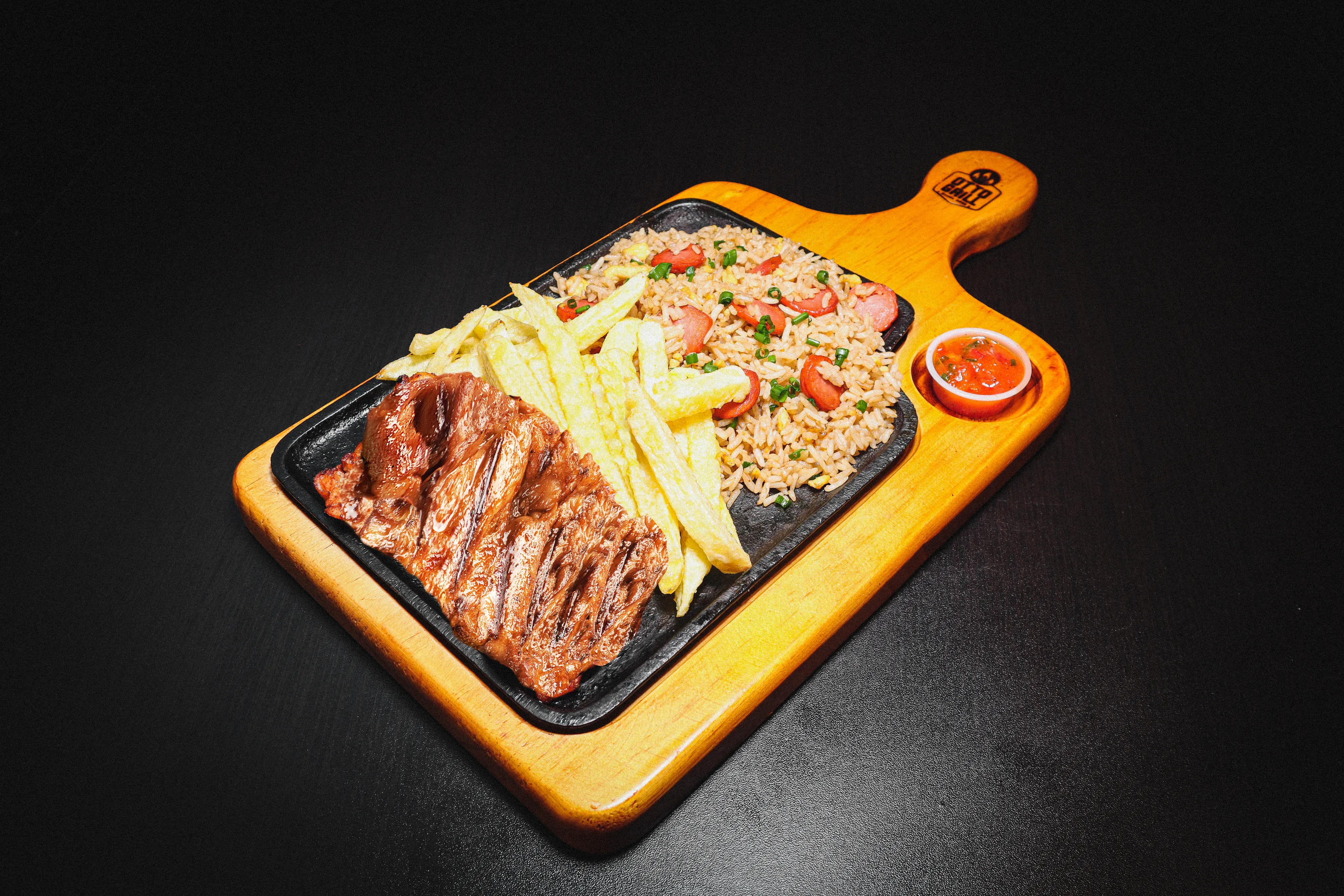 Mostrito Parrillero - Otto Grill | Restaurant