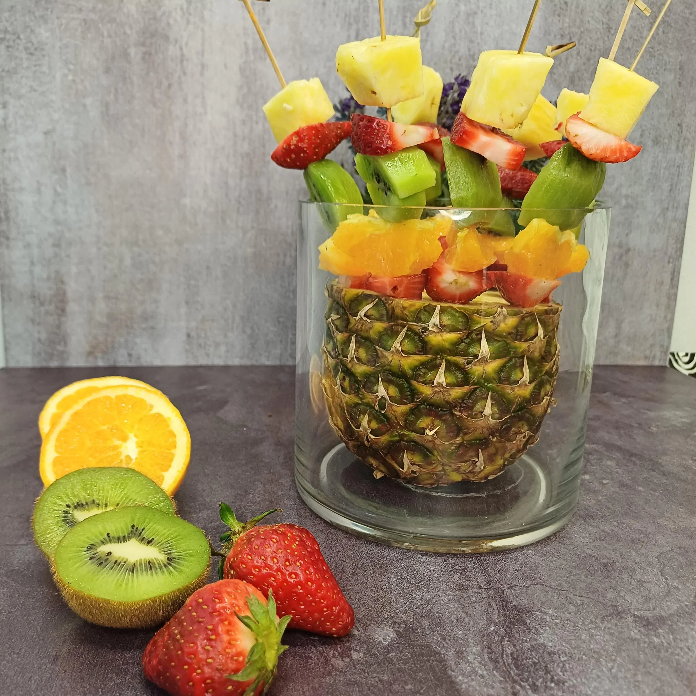 Brochetas de frutas - Thelivery | Pide online