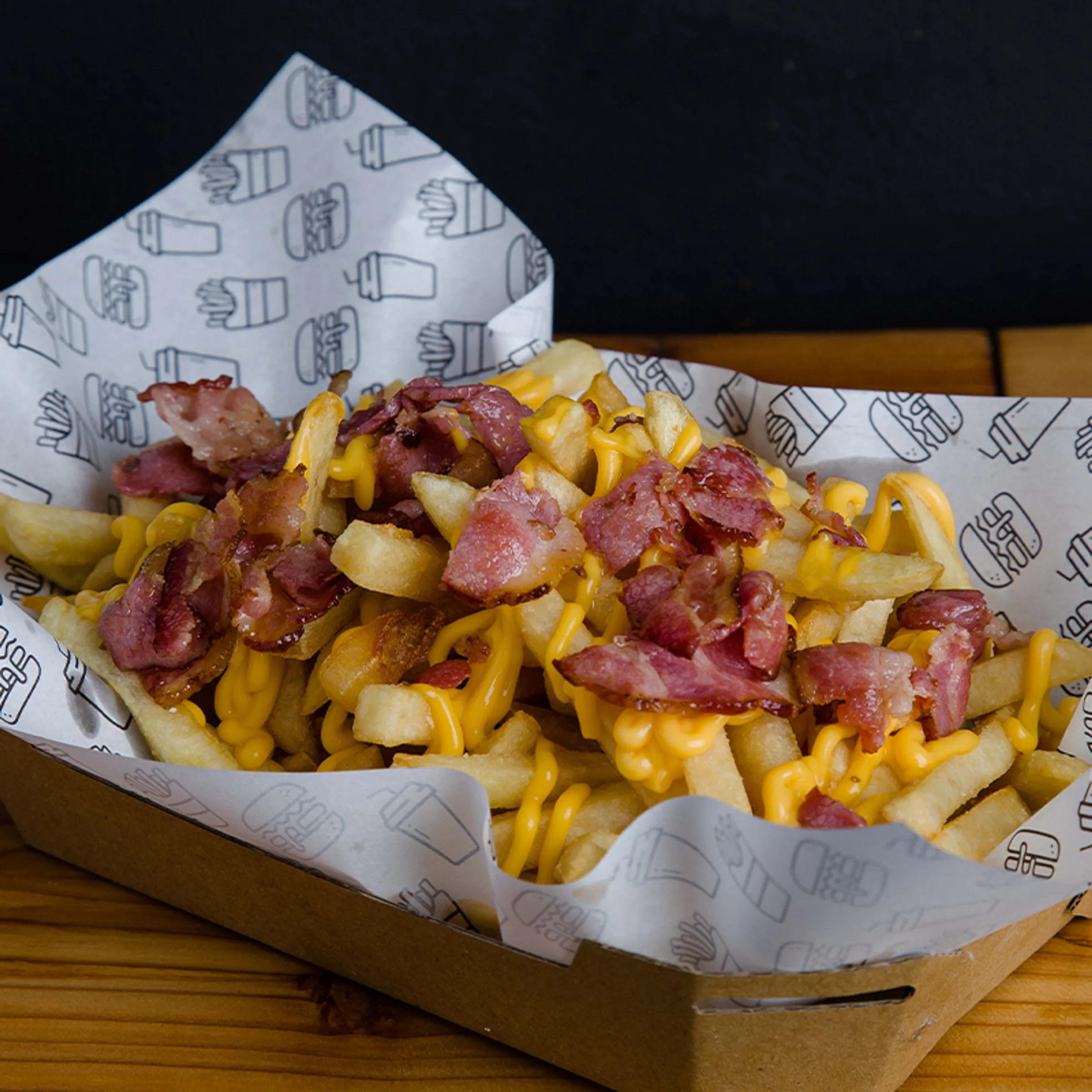 Papas fritas cheddar tocino - BESTIAS BURGER - Todos tenemos un lado ...