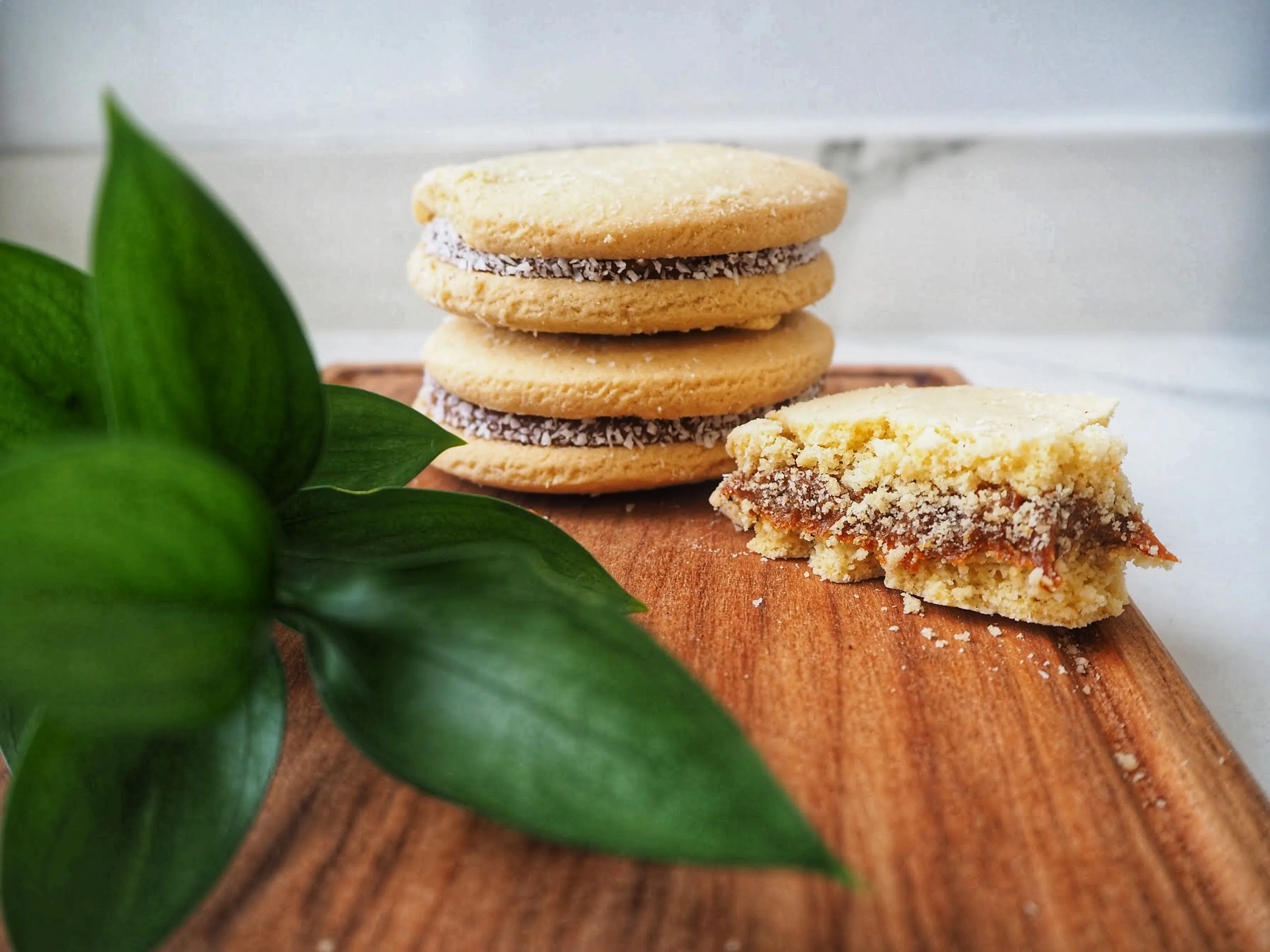 Alfajor de maicena, manjar y coco, una delicia!!! x 5 und. - Bastien ...