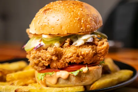 Broster burger - Papacho's | Delivery