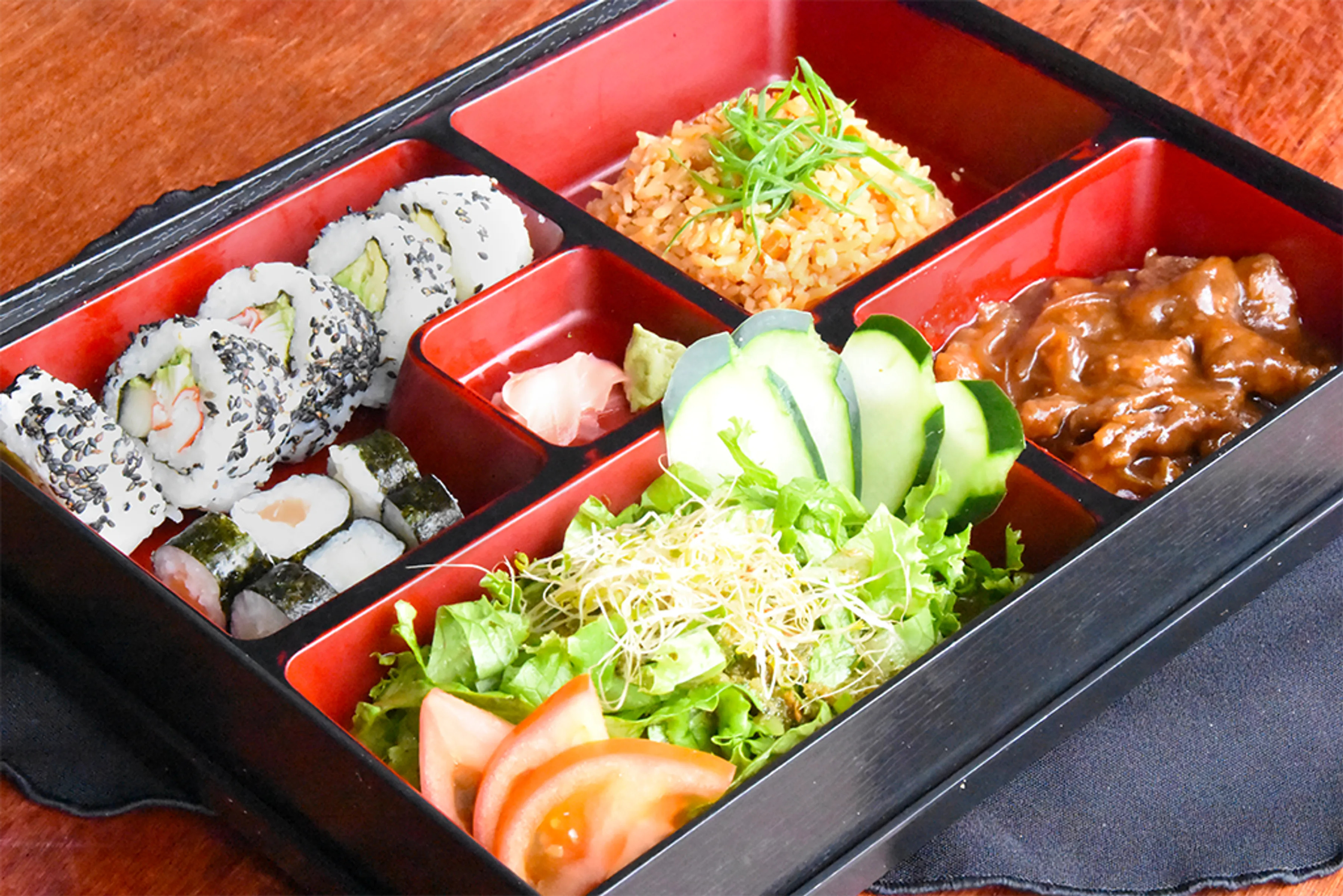 Bento yoko b - Yokohama | Pide online