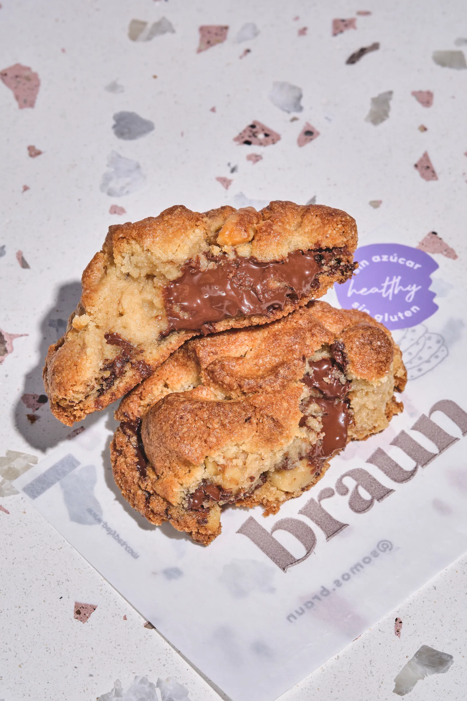 Healthy Chocolate Chunks & Walnuts - Braun Cookies | galletas & soft serve