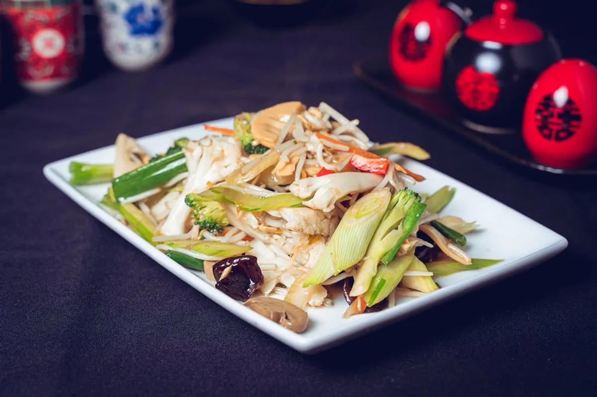 Comida China y Sushi Nikkei