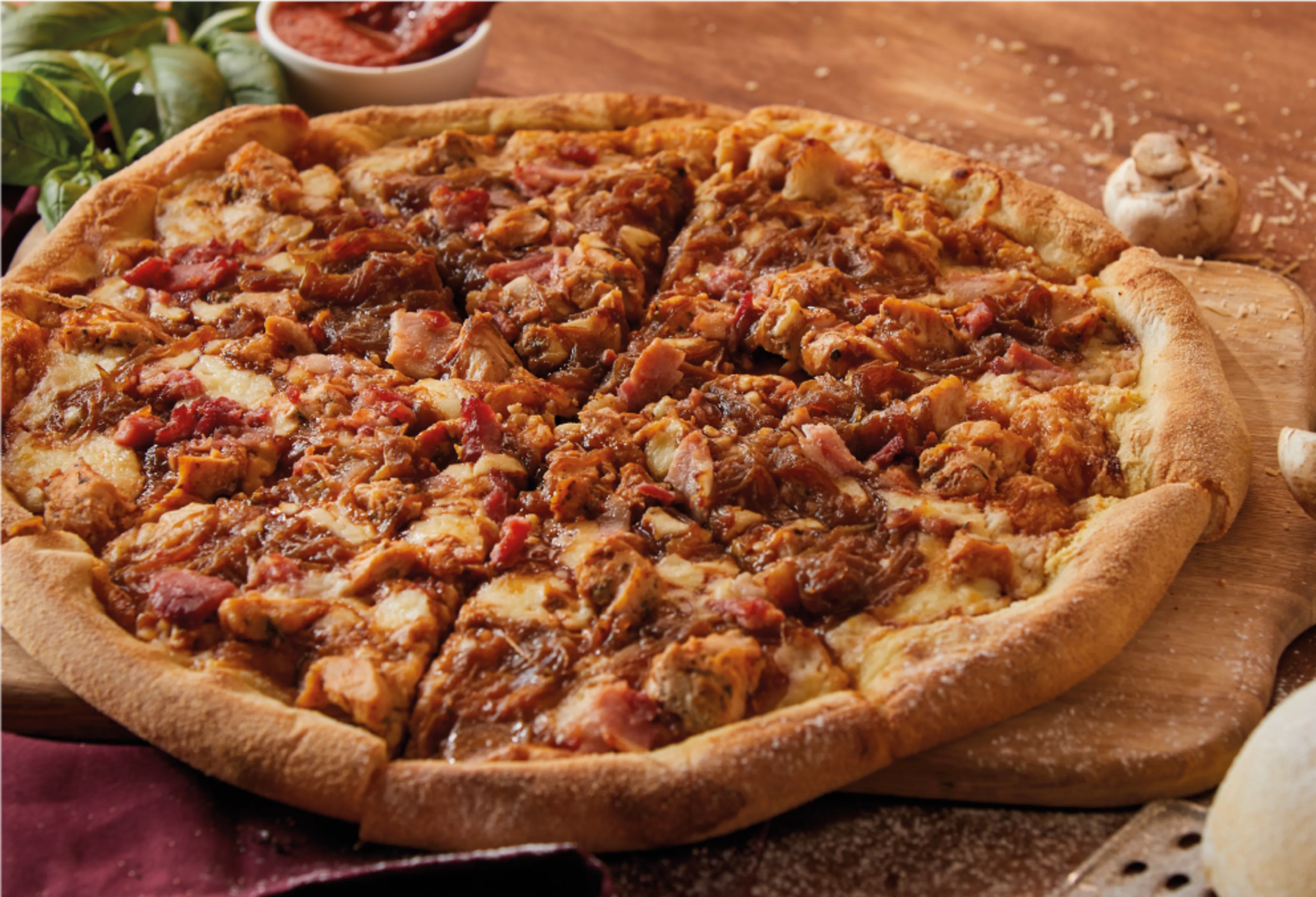 Pizza familiar pollo BBQ - il forno | Disfruta la mejor comida italiana ...