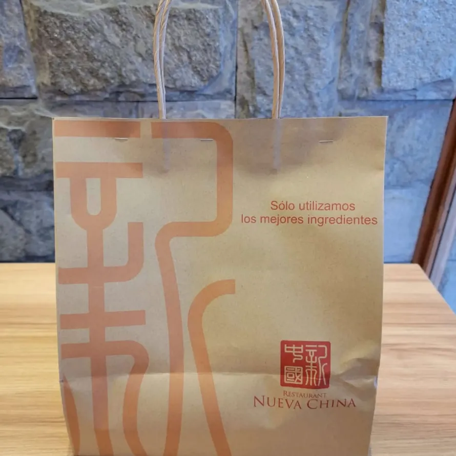 Menú para 9 personas - Nueva China - Comida China y Sushi Premium