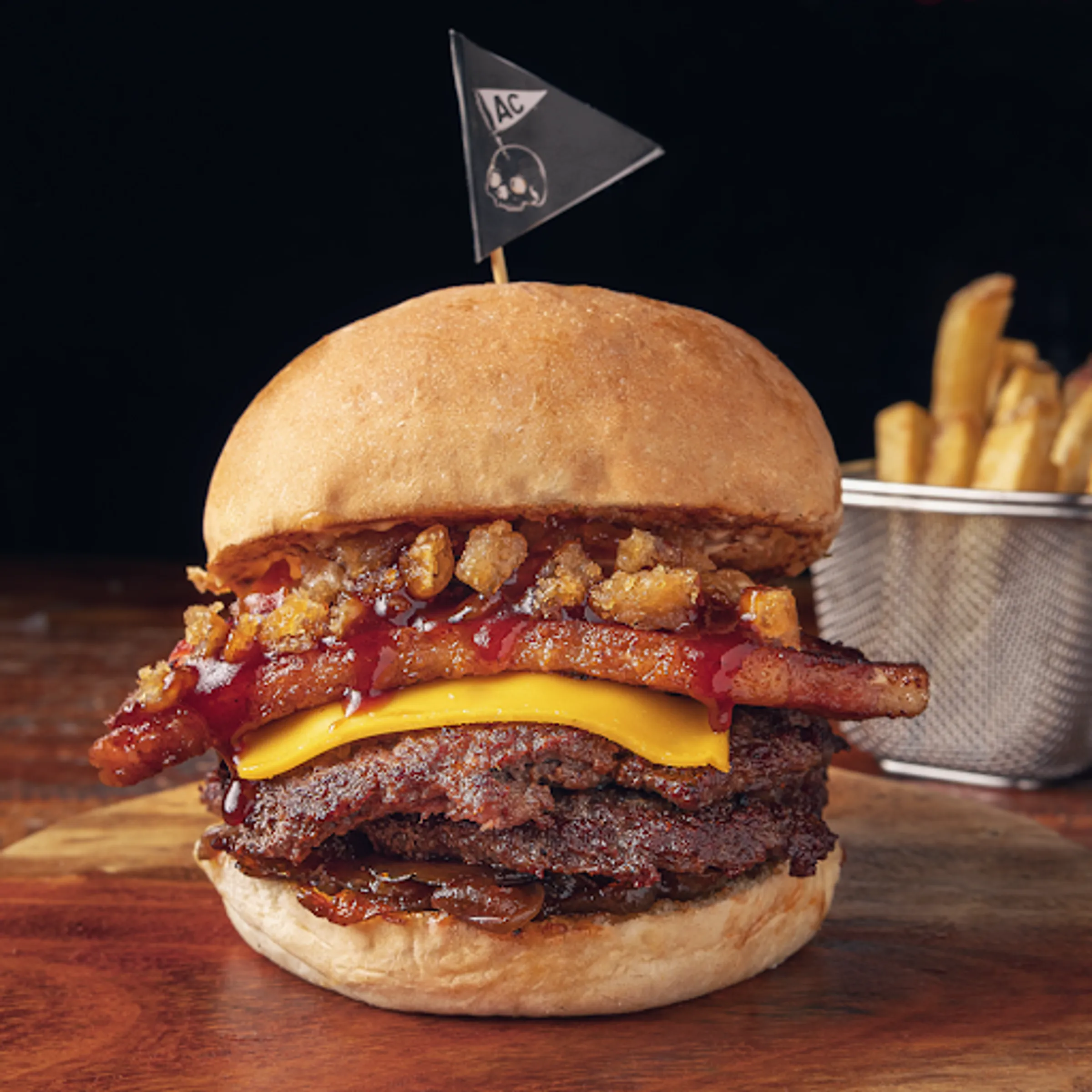 Hamb.. Doble Crispy Bacon en Combo - Animal Cocina | Street Food ...