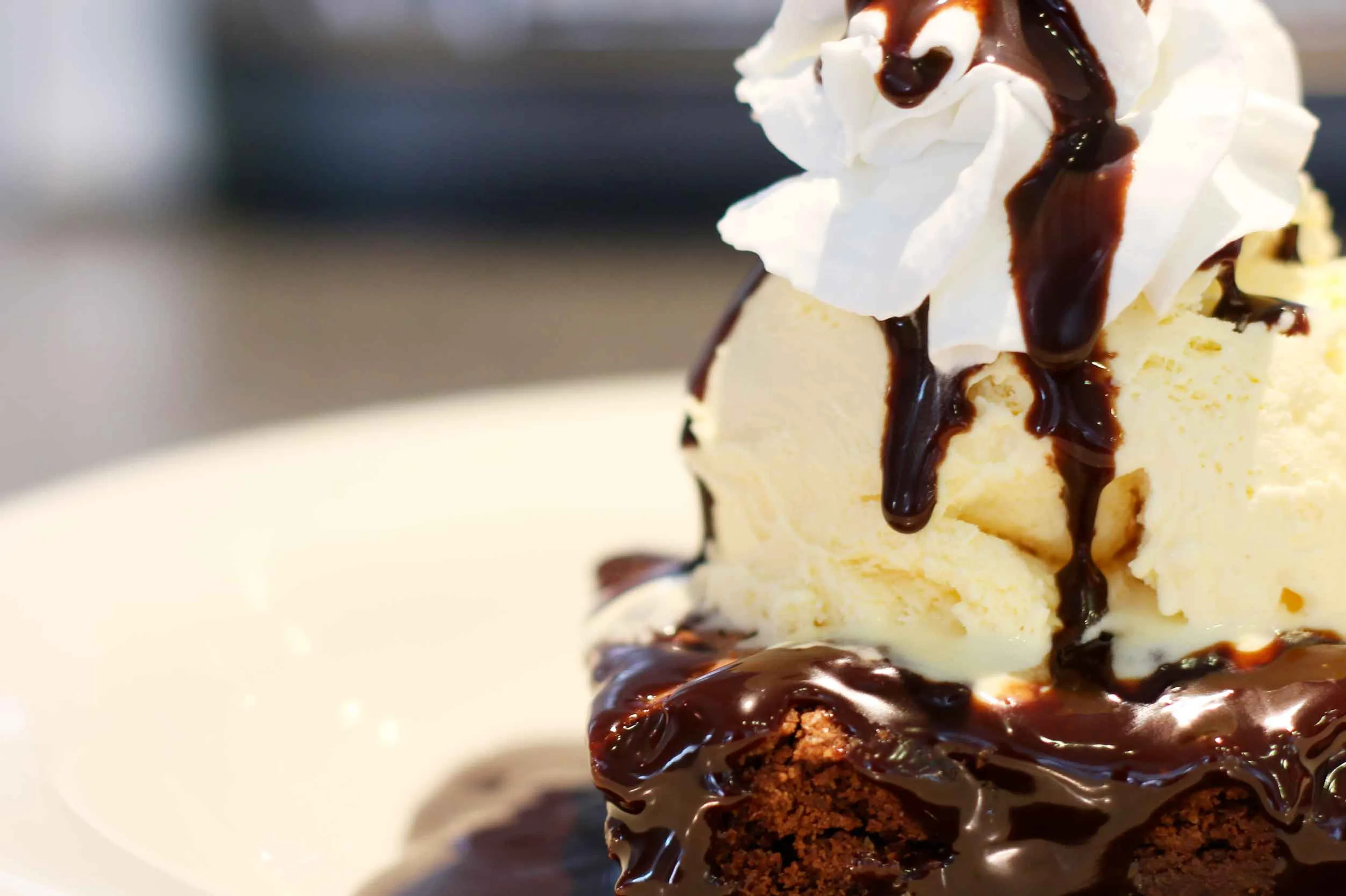 The Perfect Brownie - Johnny Rockets | Burgers, shakes, fries & fun!