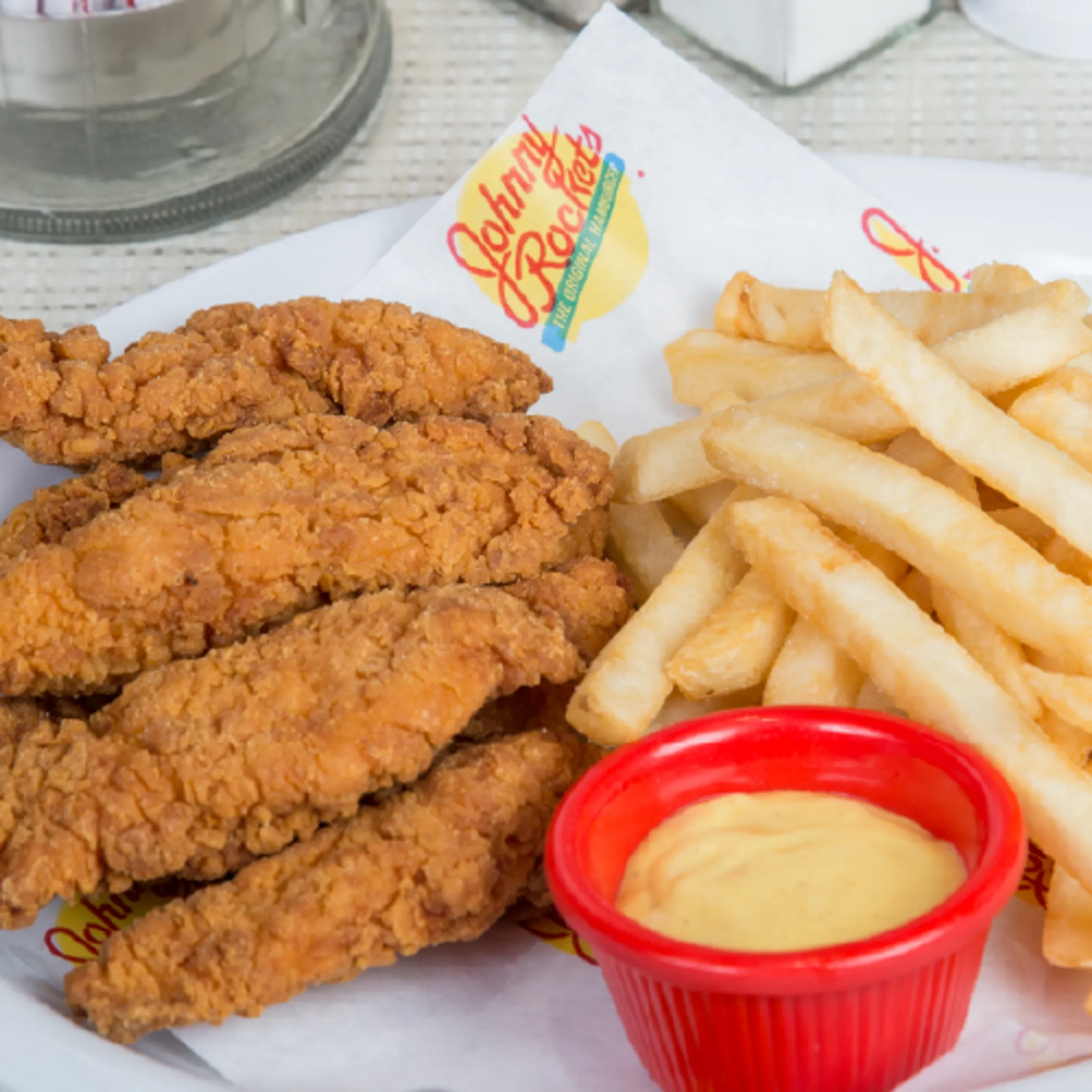 Chicken Tenders & Fries - Johnny Rockets | ¡Burgers, shakes, fries & fun!