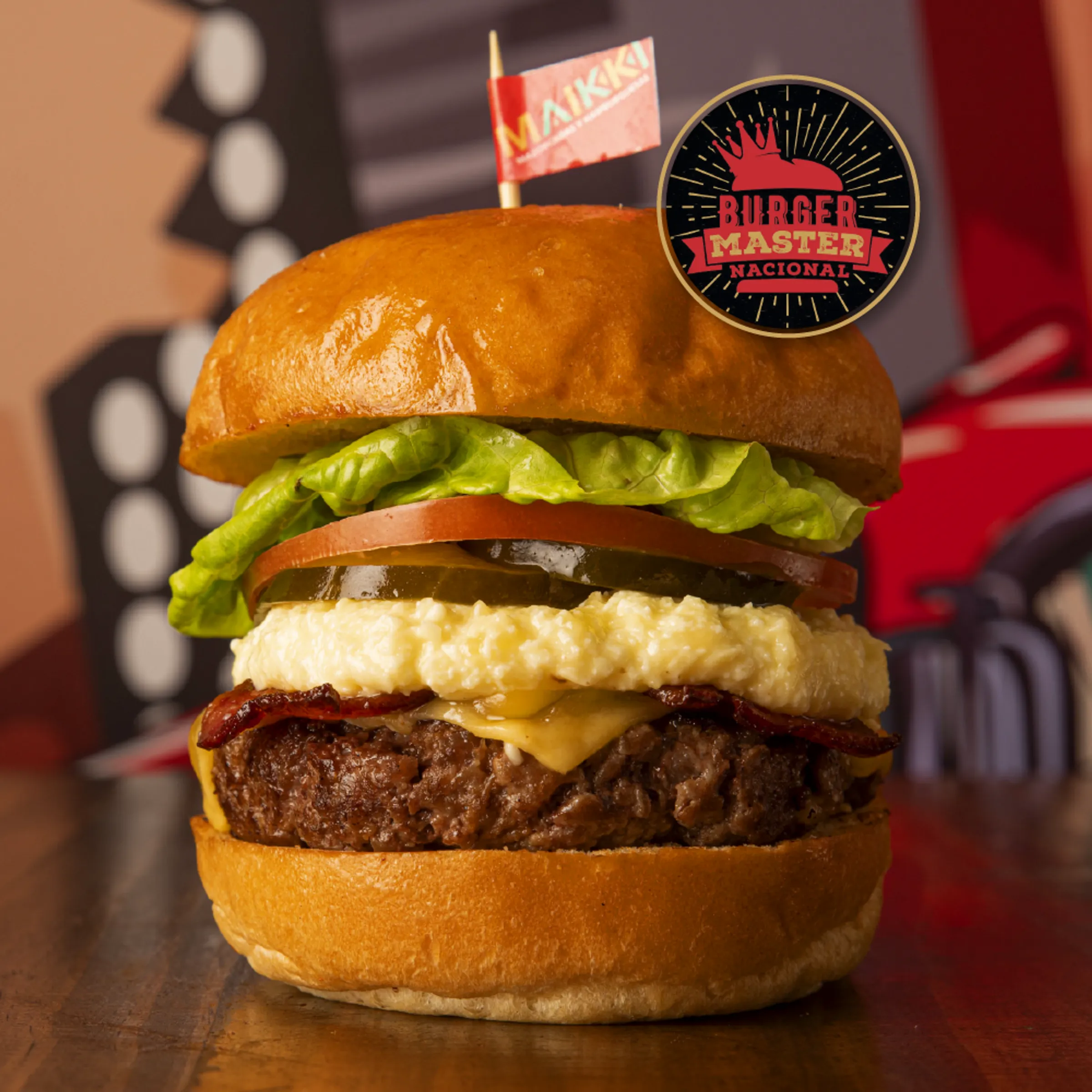 Maikki 4 Quesos Tocineta (6to lugar Burgermaster 2017) - MAIKKI ...