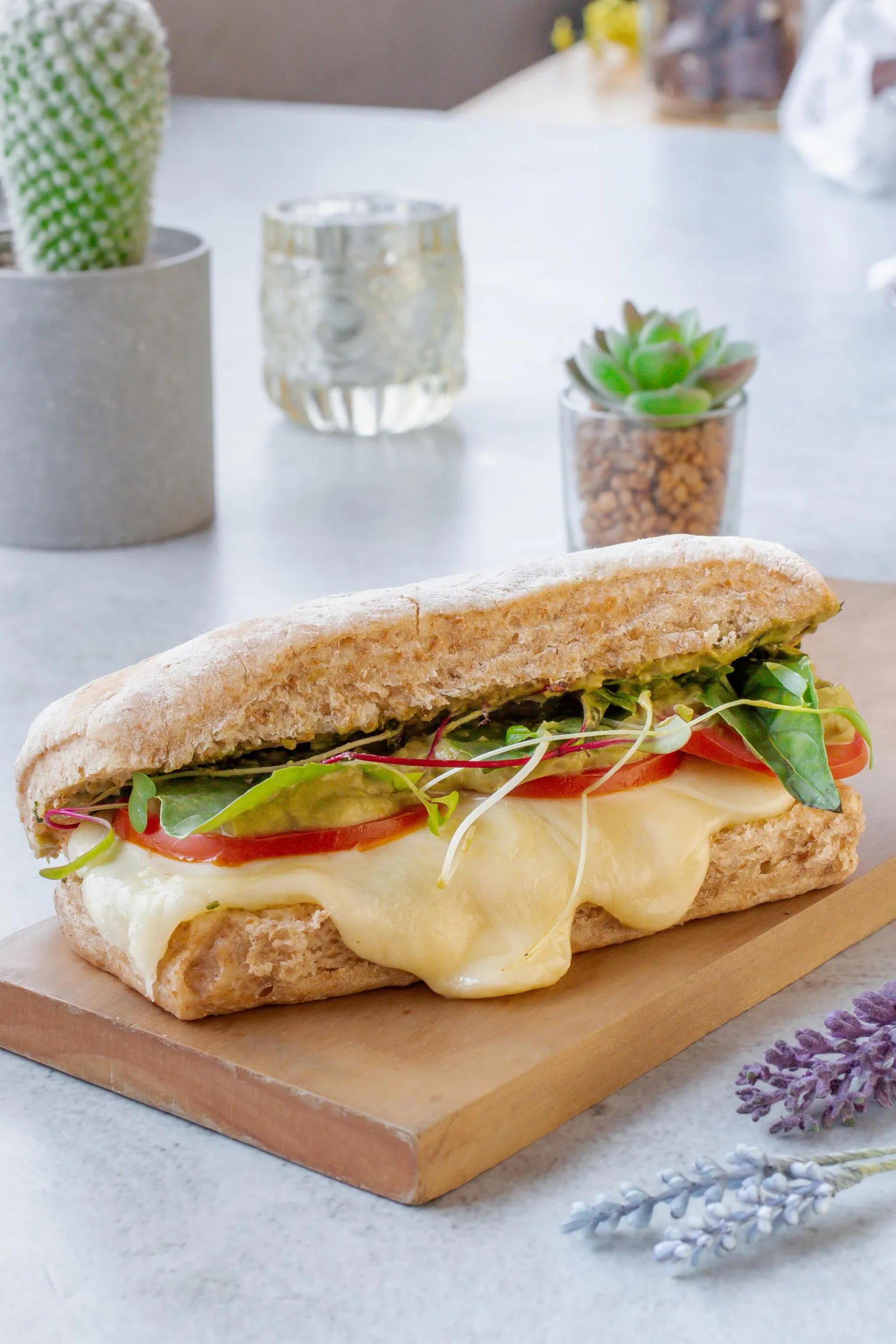 Baguetino Tipo Capresse - La Nevera Fit | Pide online