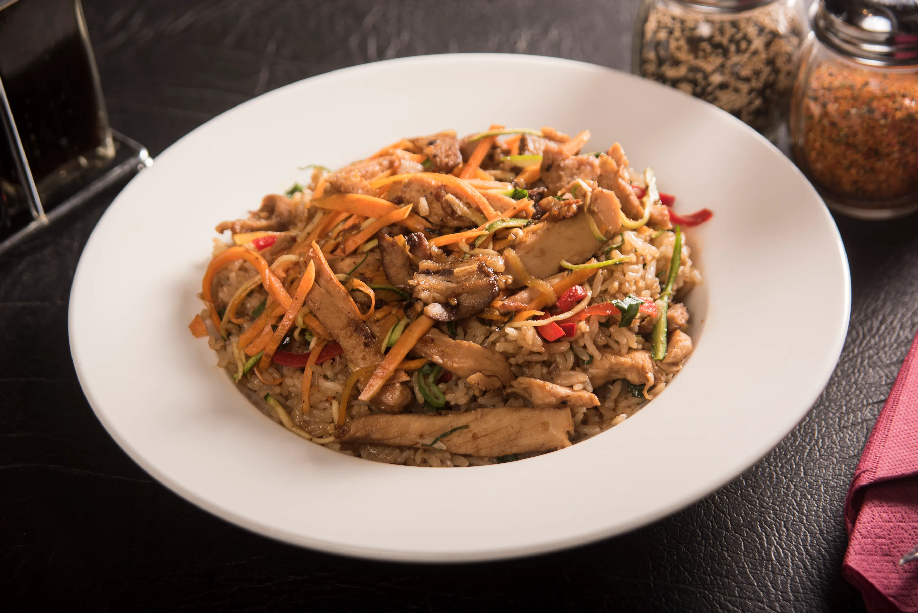 Chaufa pollo y cerdo - Maru Restaurante Peruano Japonés y fusión Chifa ...
