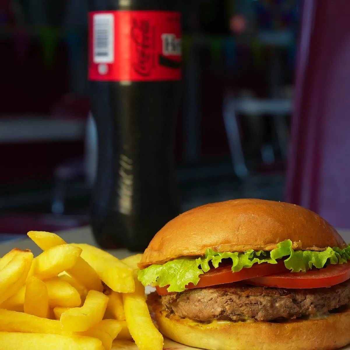 Smash & Soda - Johnny Rockets | ¡Burgers, shakes, fries & fun!