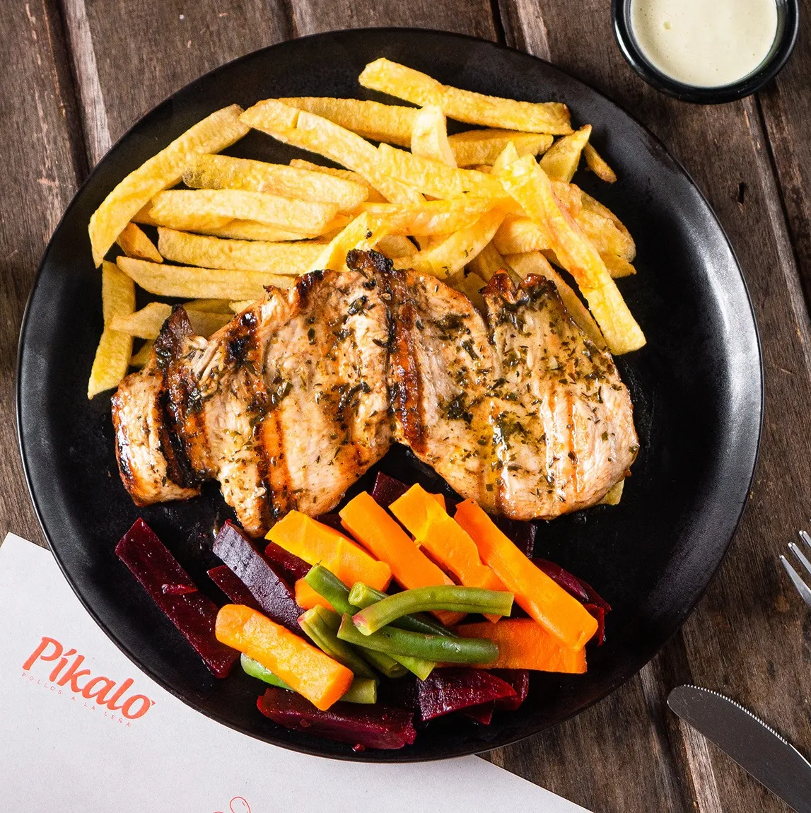 Filete Clásico - Píkalo | Pollo a la brasa de leña