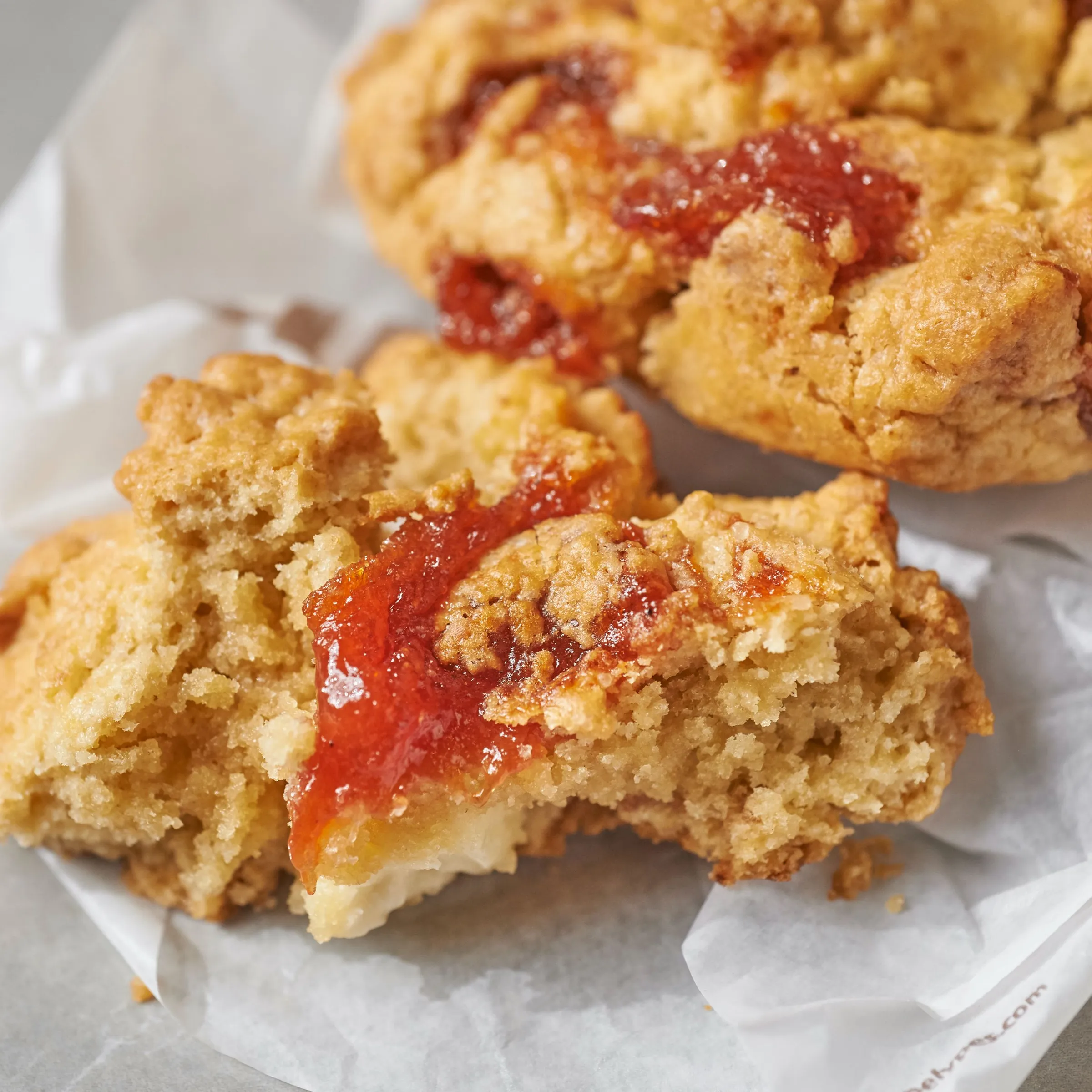 Galleta Guayaba & Chocolate Blanco - Braun Cookies | galletas & soft serve