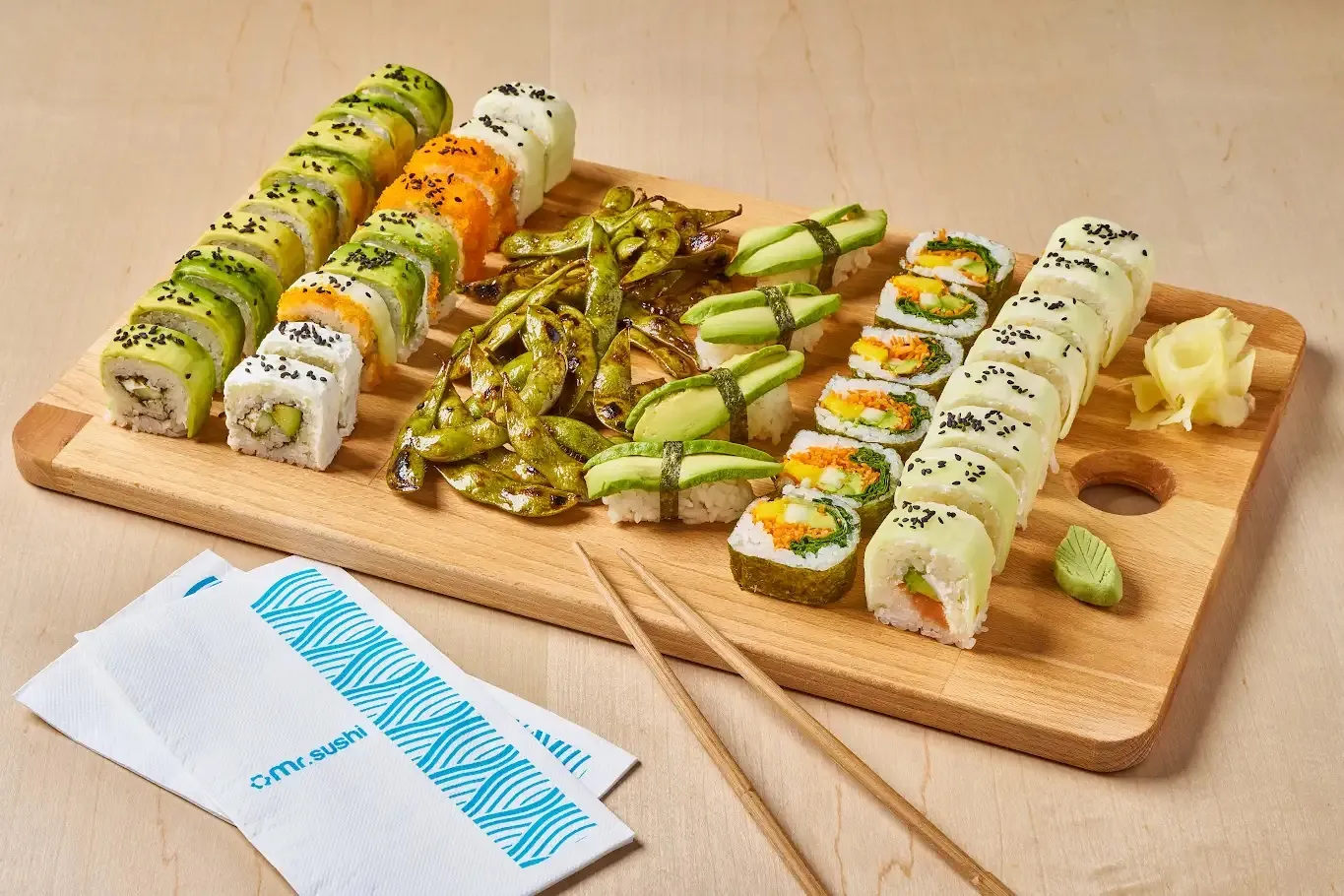 Sushi Box Light - 4 Rollos y 2 Entradas Seleccionadas - Mr. Sushi ...