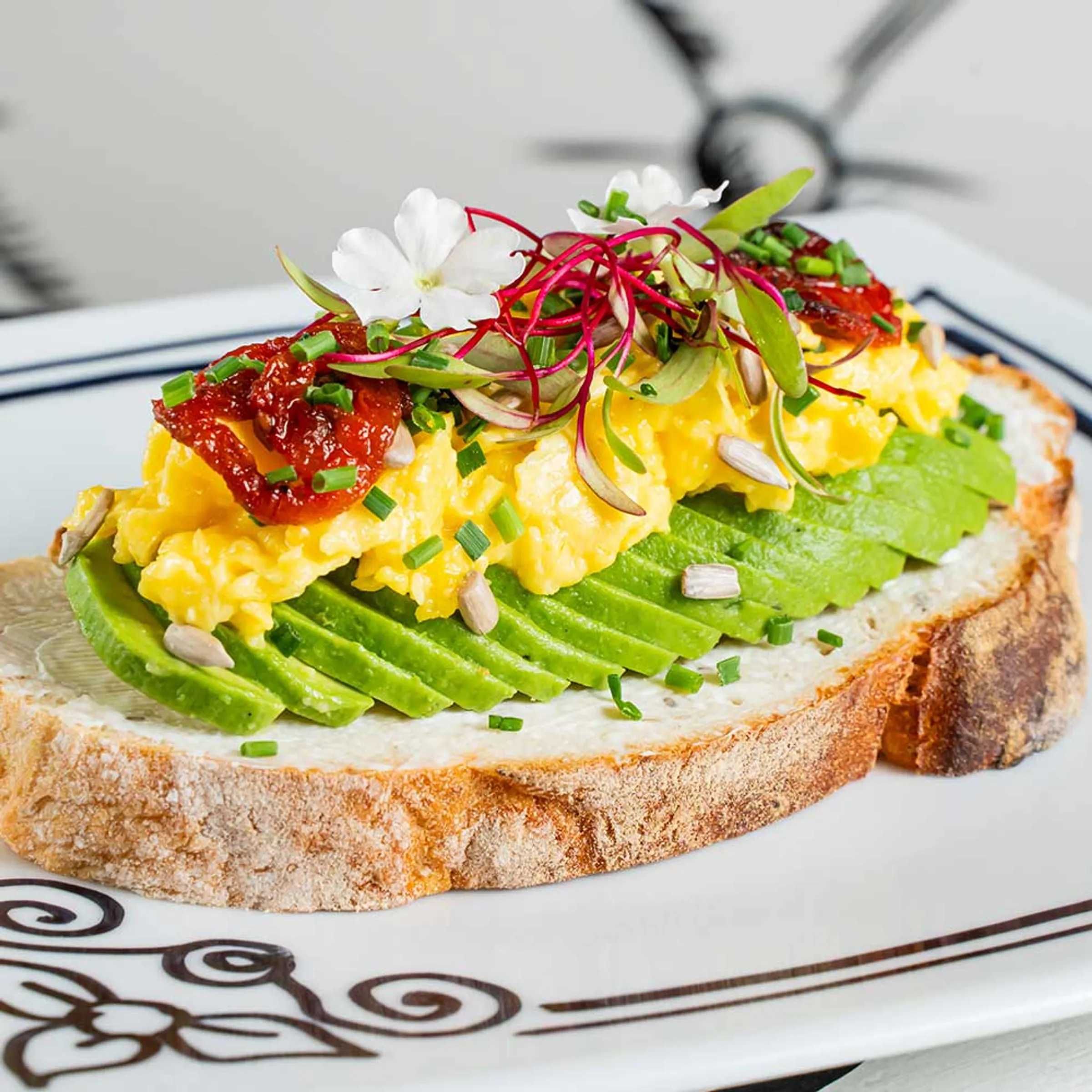 Tostón de palta - H-elarte | Restaurante