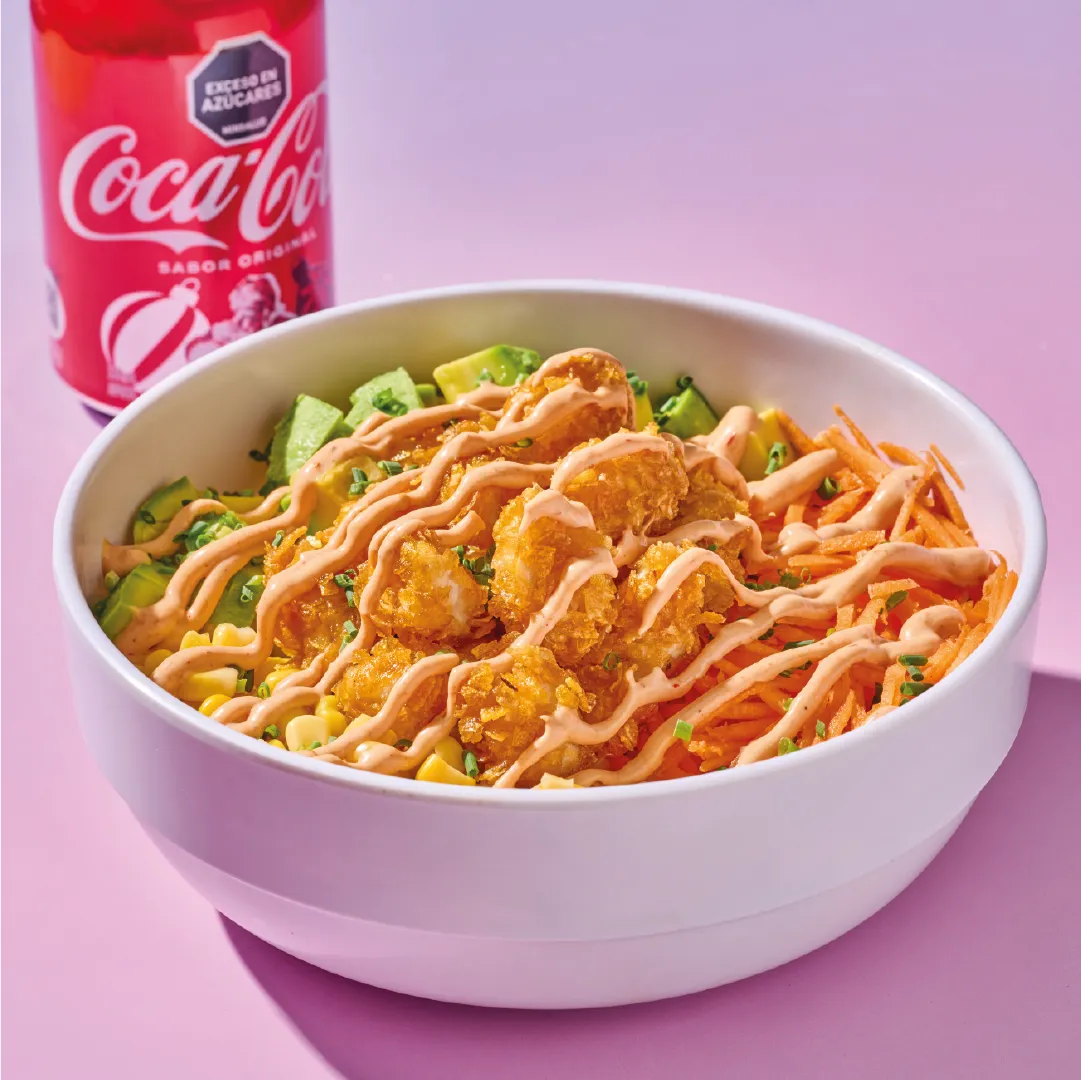 Pollo Crispy Bowl + Coca Cola - Poke Colombia | Healthy, good looking bowls