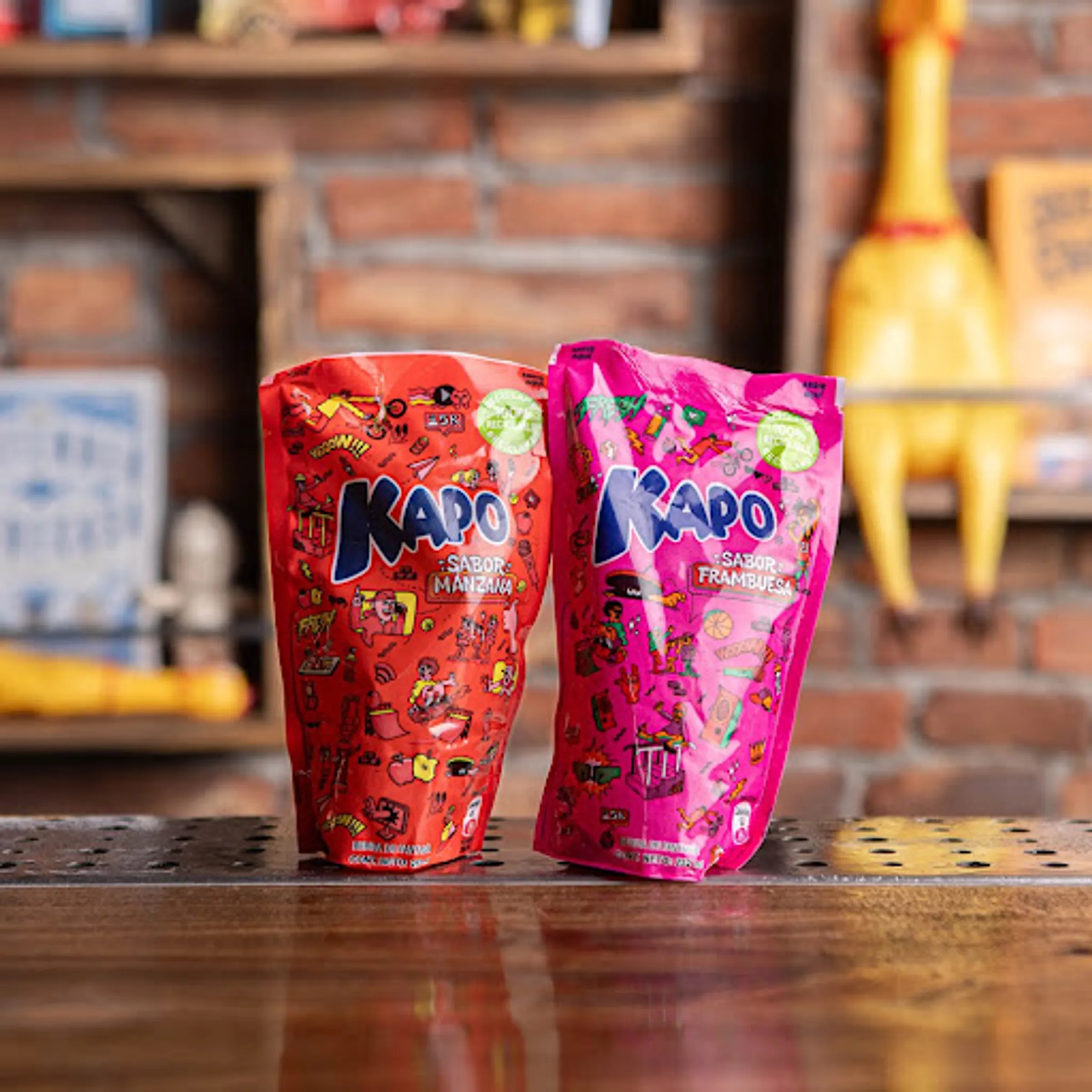 Kapo (Frambuesa o Manzana) - Chicken Love You | Sandwiches de pollo frito