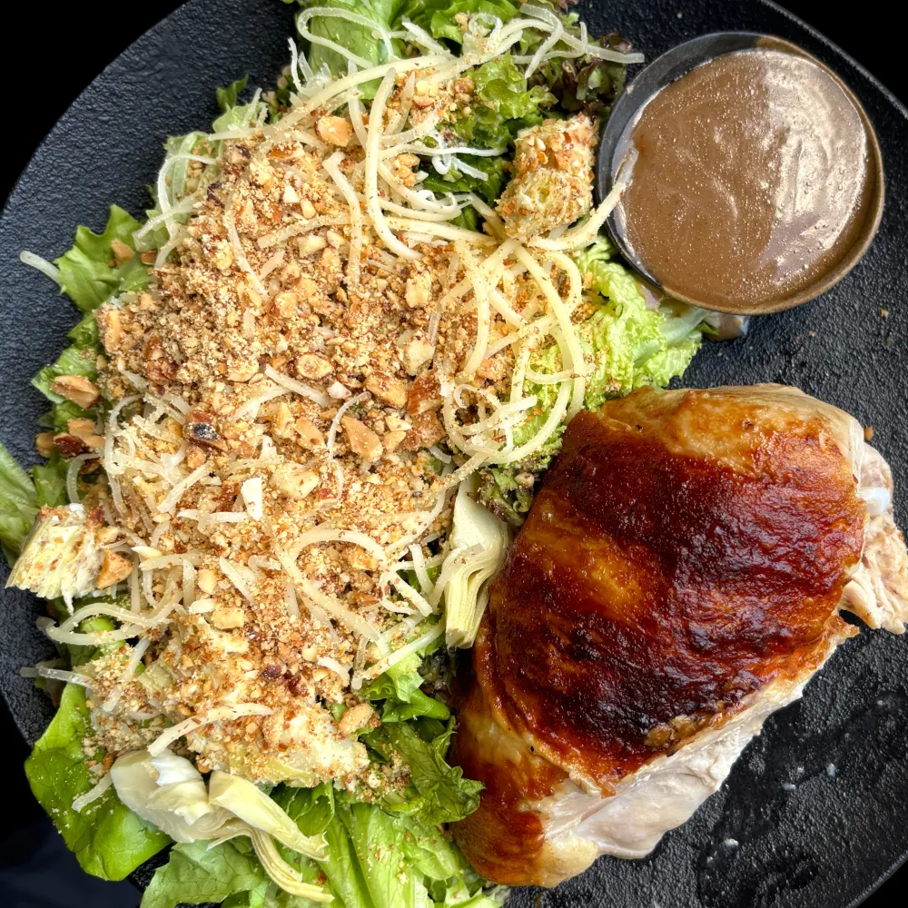 1/4 Pollo Rostizado + Black Salad - Black Chicken. Una versión moderna ...