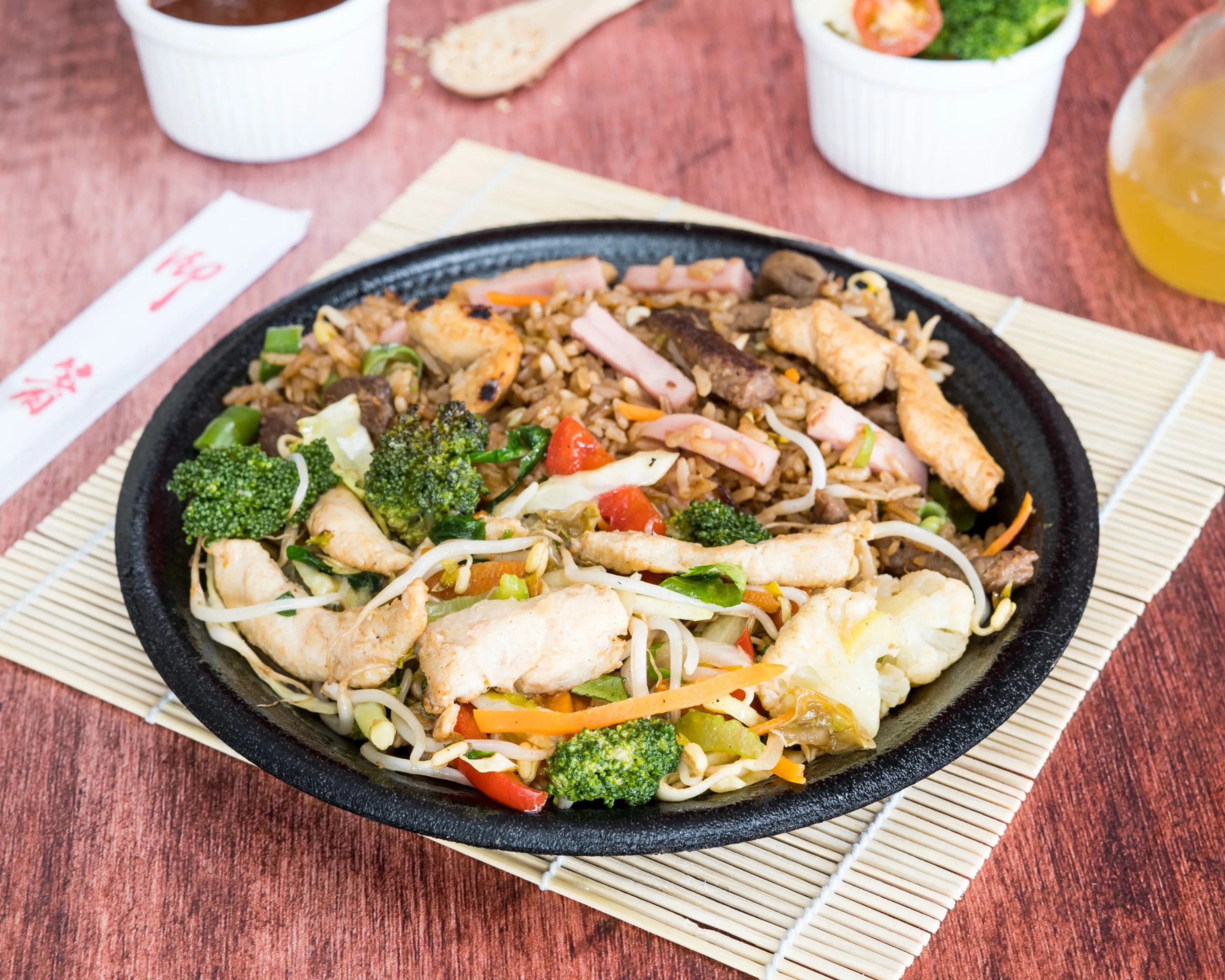 Combo Pollo Cantonés con Arroz Mixto - Mister Lee | Ordena online