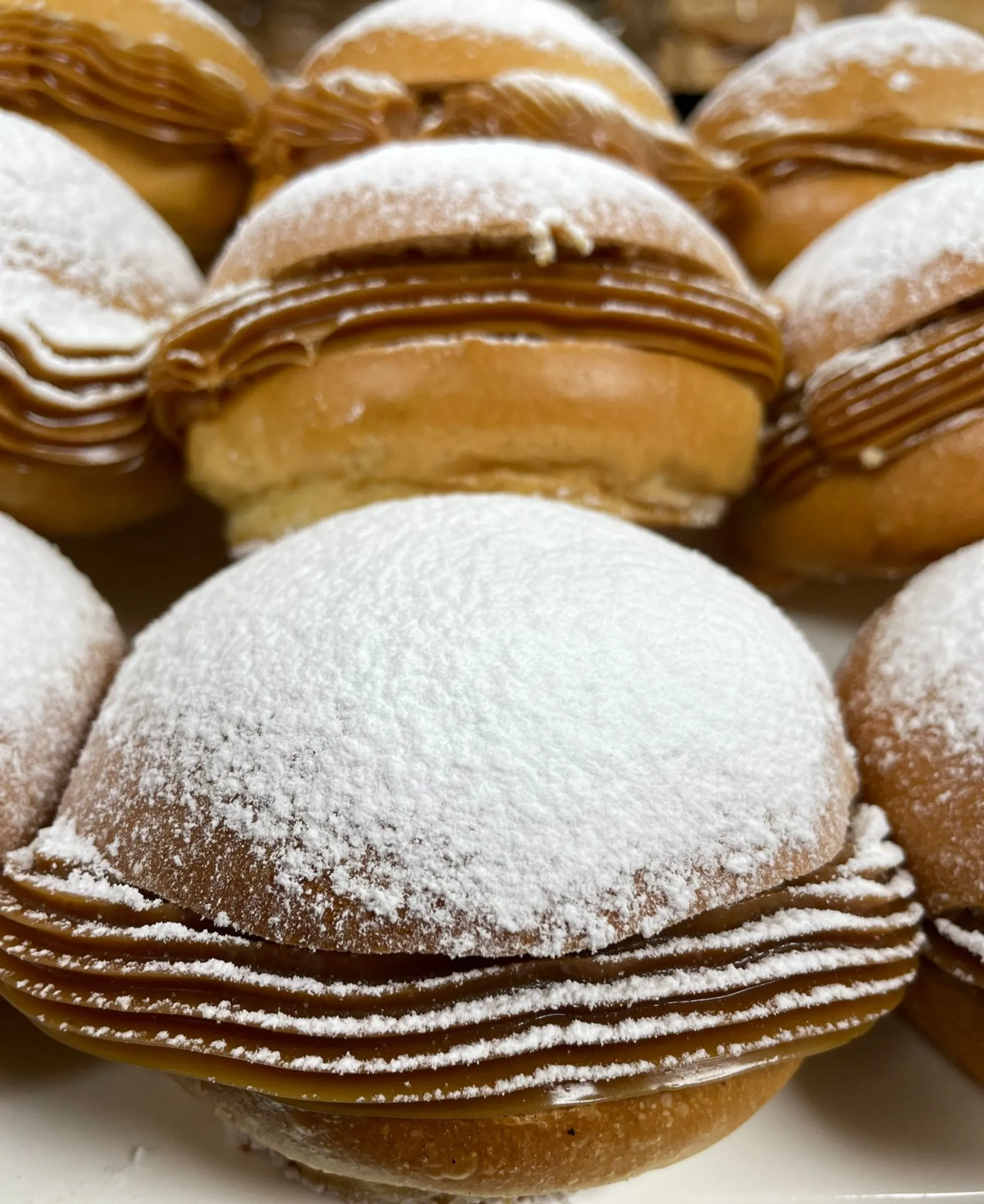 Bomba - Berlín de Manjar - Bienmesabe | Panadería-Pastelería Detal y Mayor