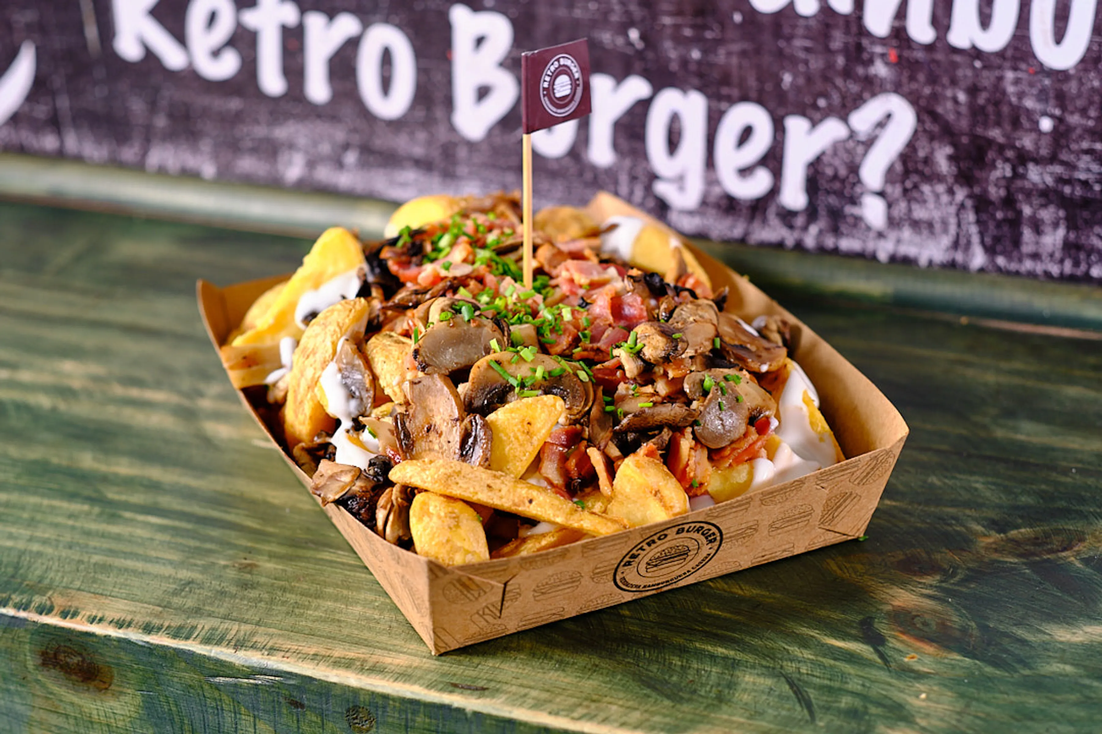 Papas premium rústicas - Retro Burger | Pide Online