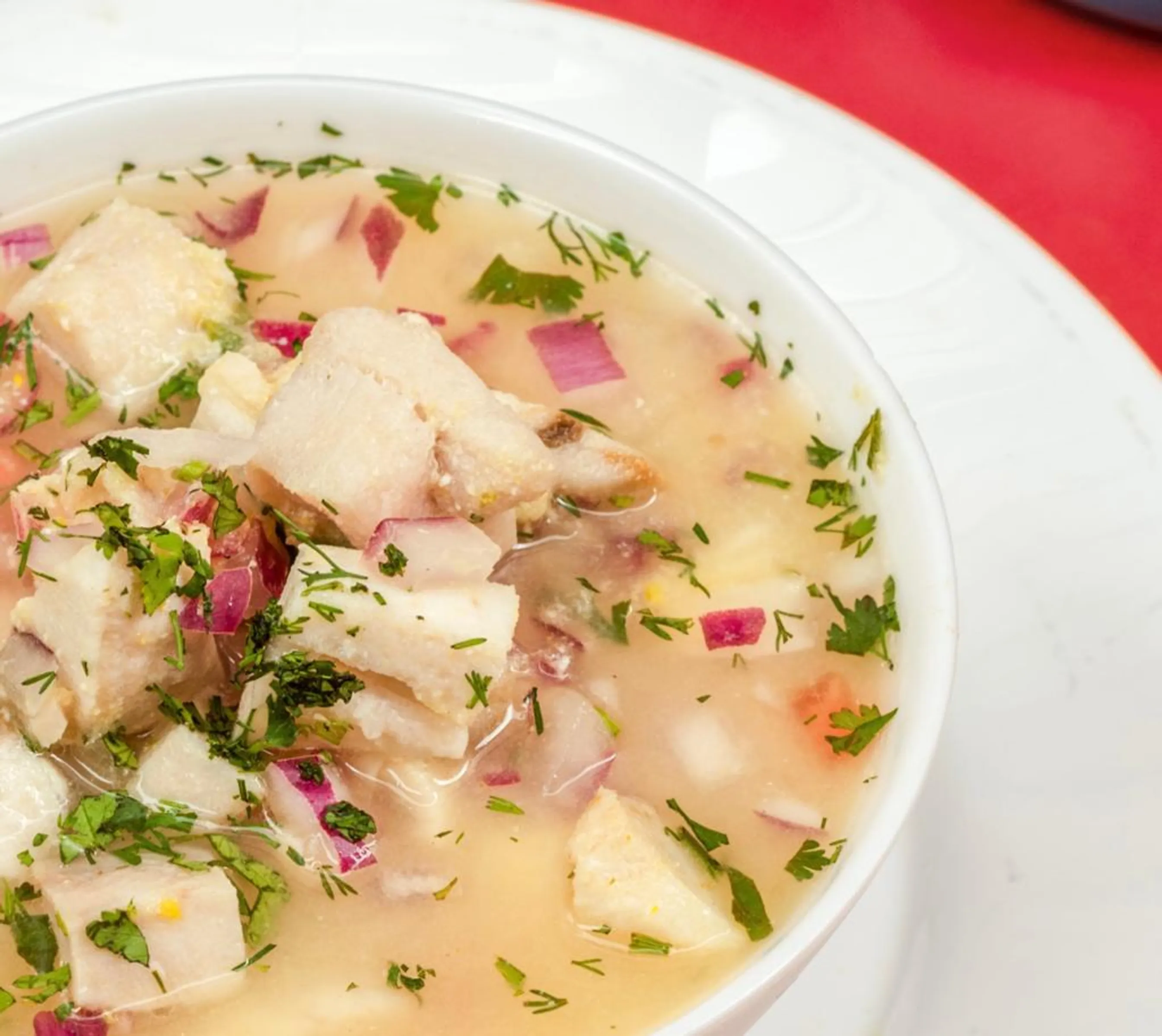 Medio ceviche de pescado - Saca la Resaca | Pide online