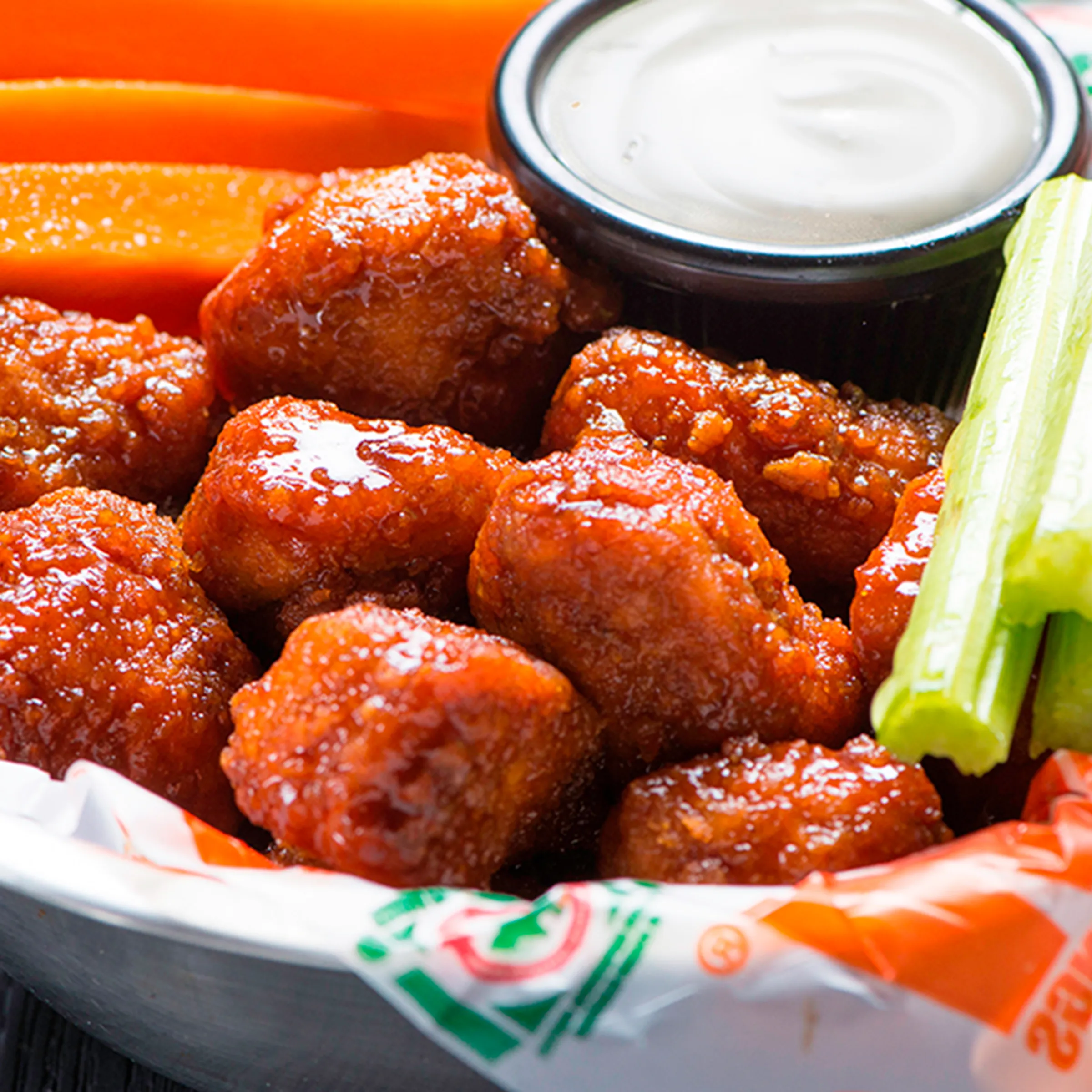 Chunks x 10 - Buffalo Wings | Ordena online