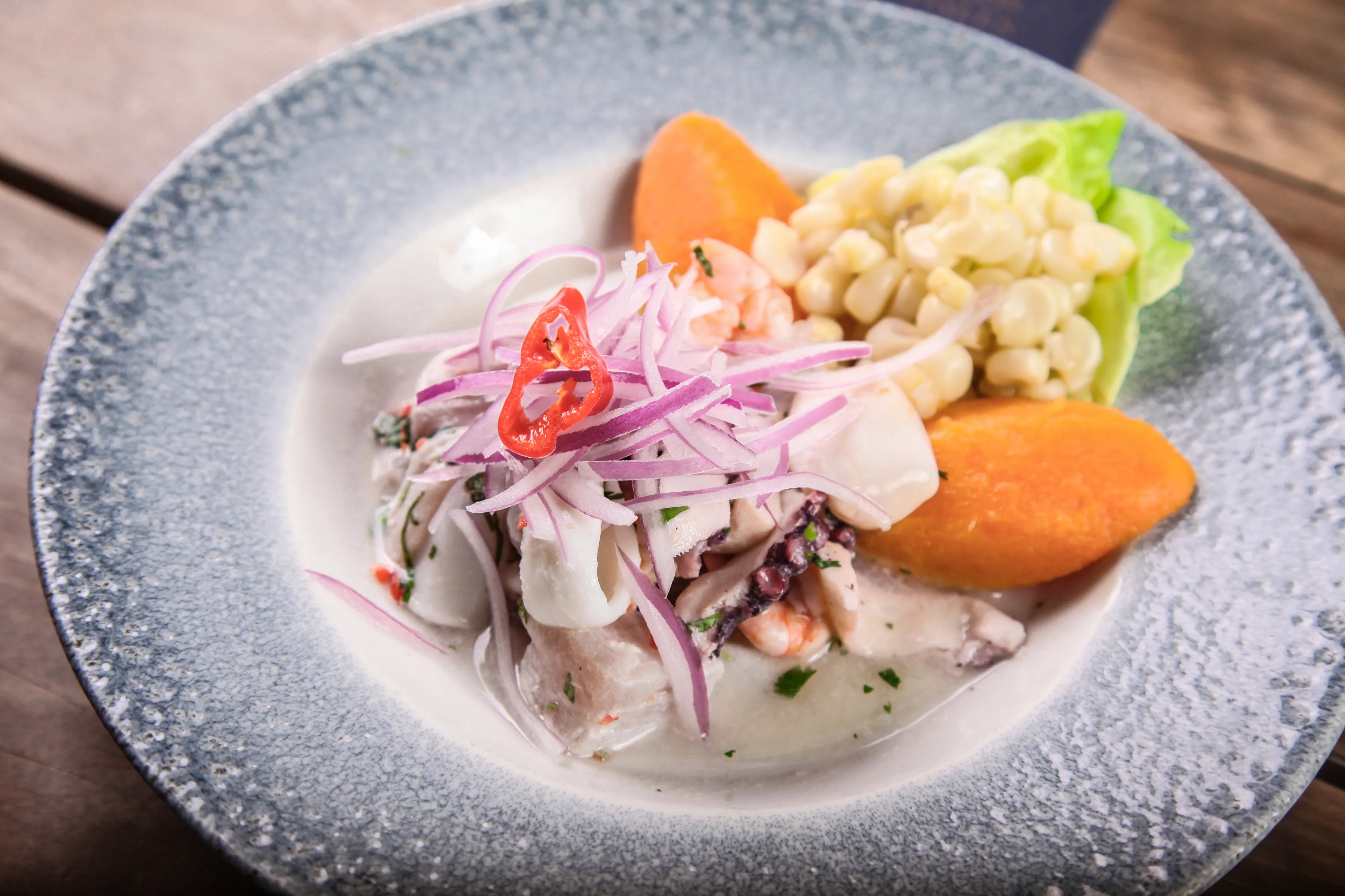 Cebiche Mixto Pesca Selección - Pescados Capitales | Pide online
