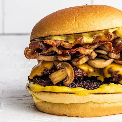 Combo Waves Burger - Bayside - Burgers n' Shakes #BaysideTakesSantiago