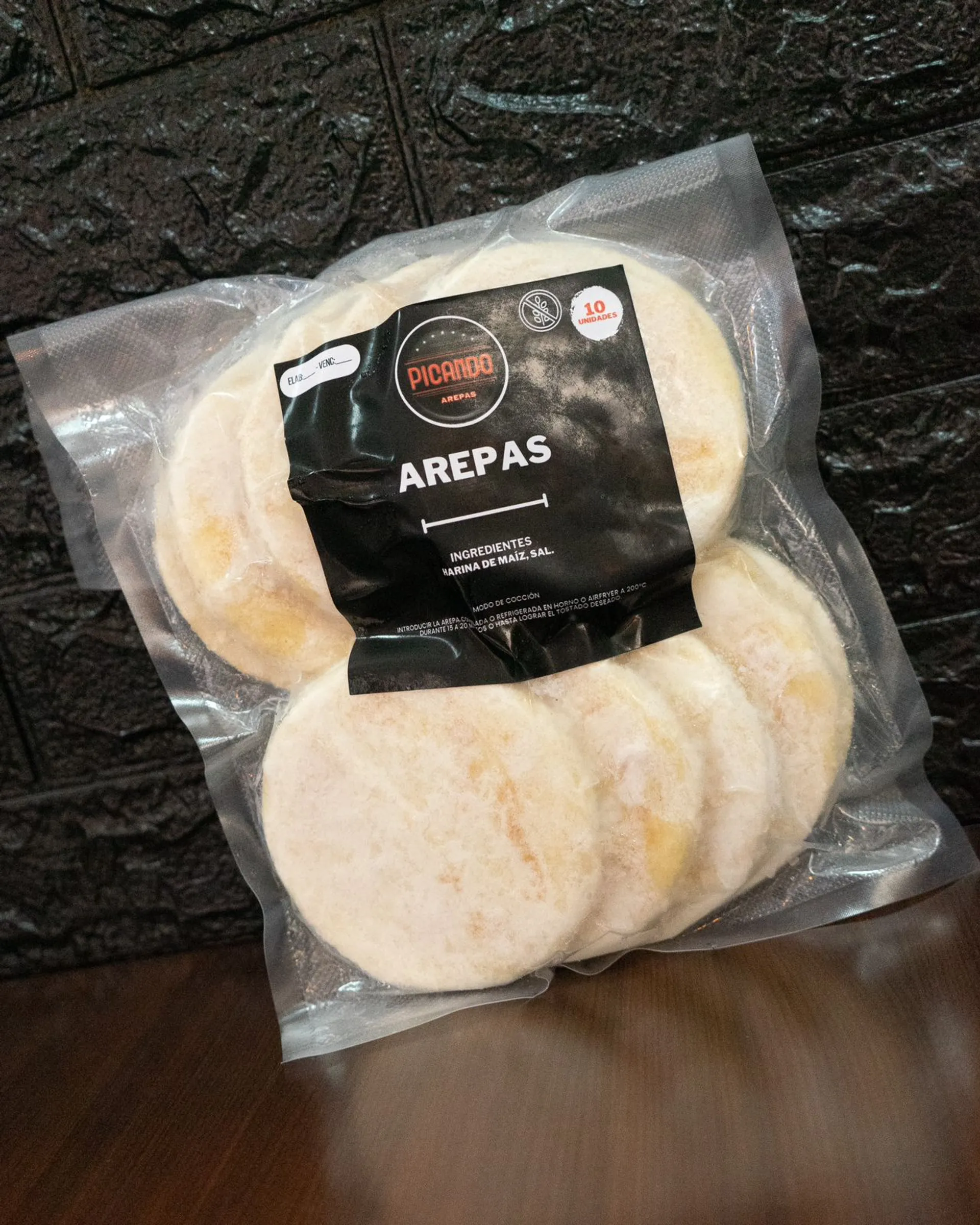10 Arepas Blancas - Picando | Arepería & más