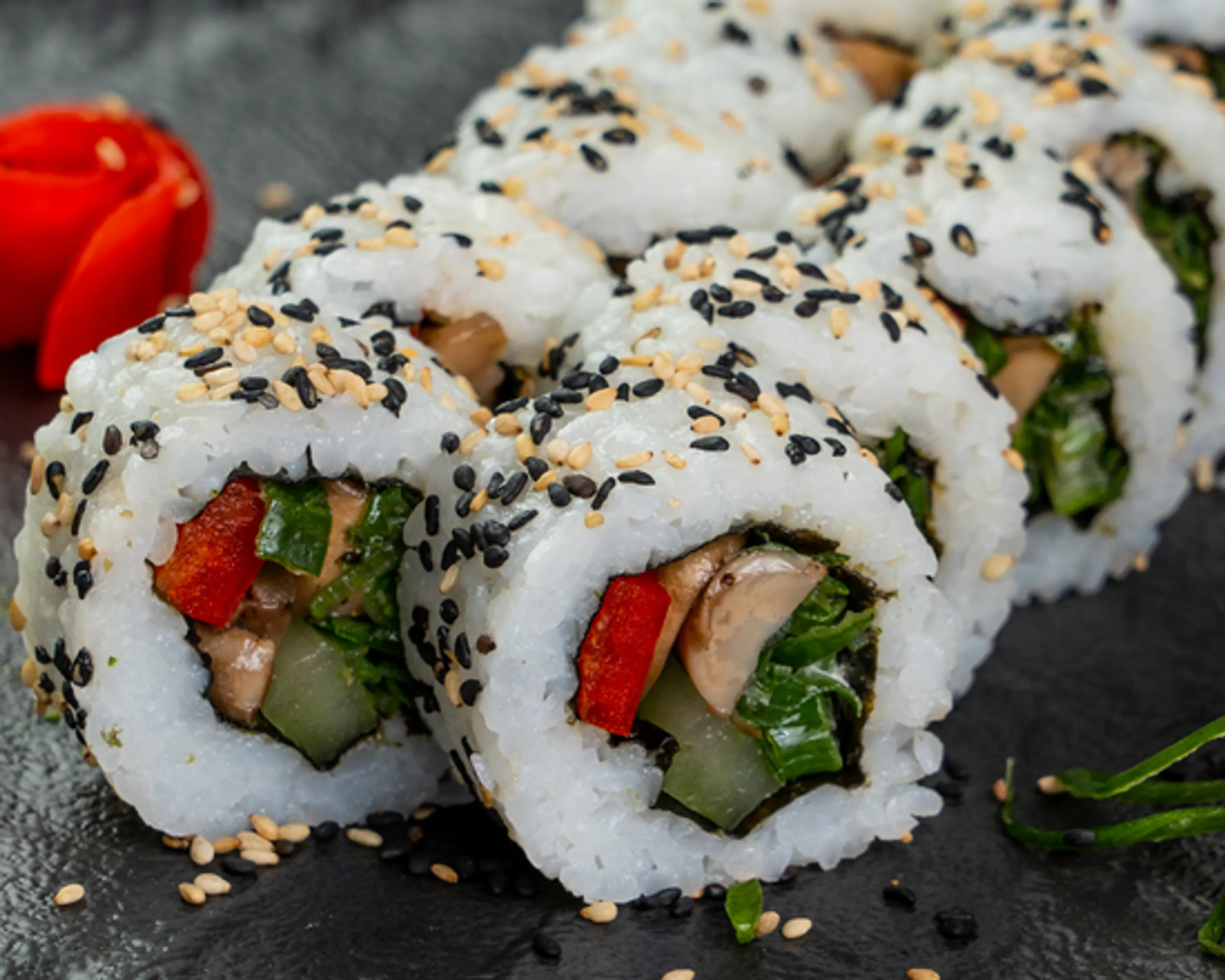 Light Roll - Sushi Restaurant & Delivery