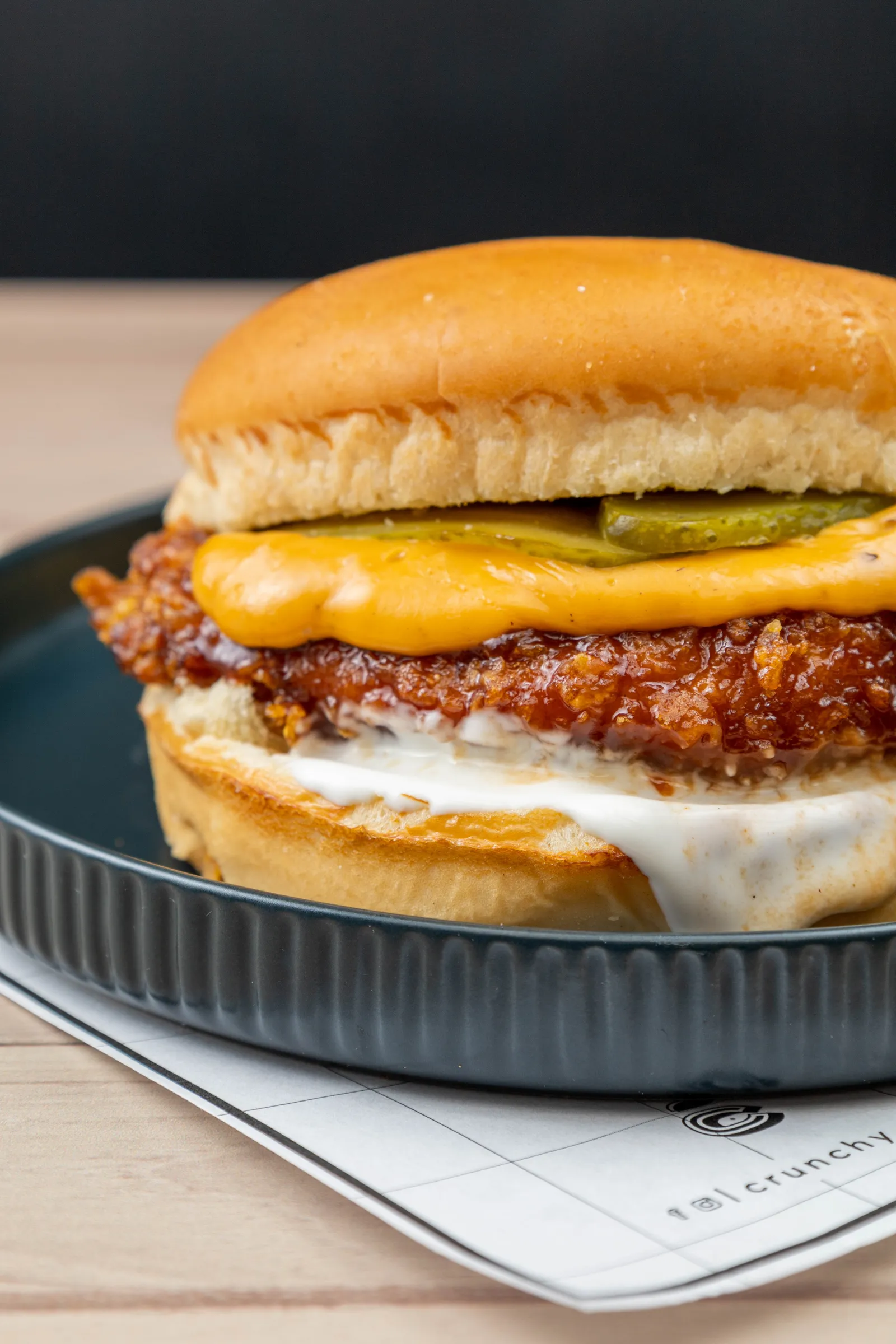 Cheese Burger - Crunchy | Pollo Crocante