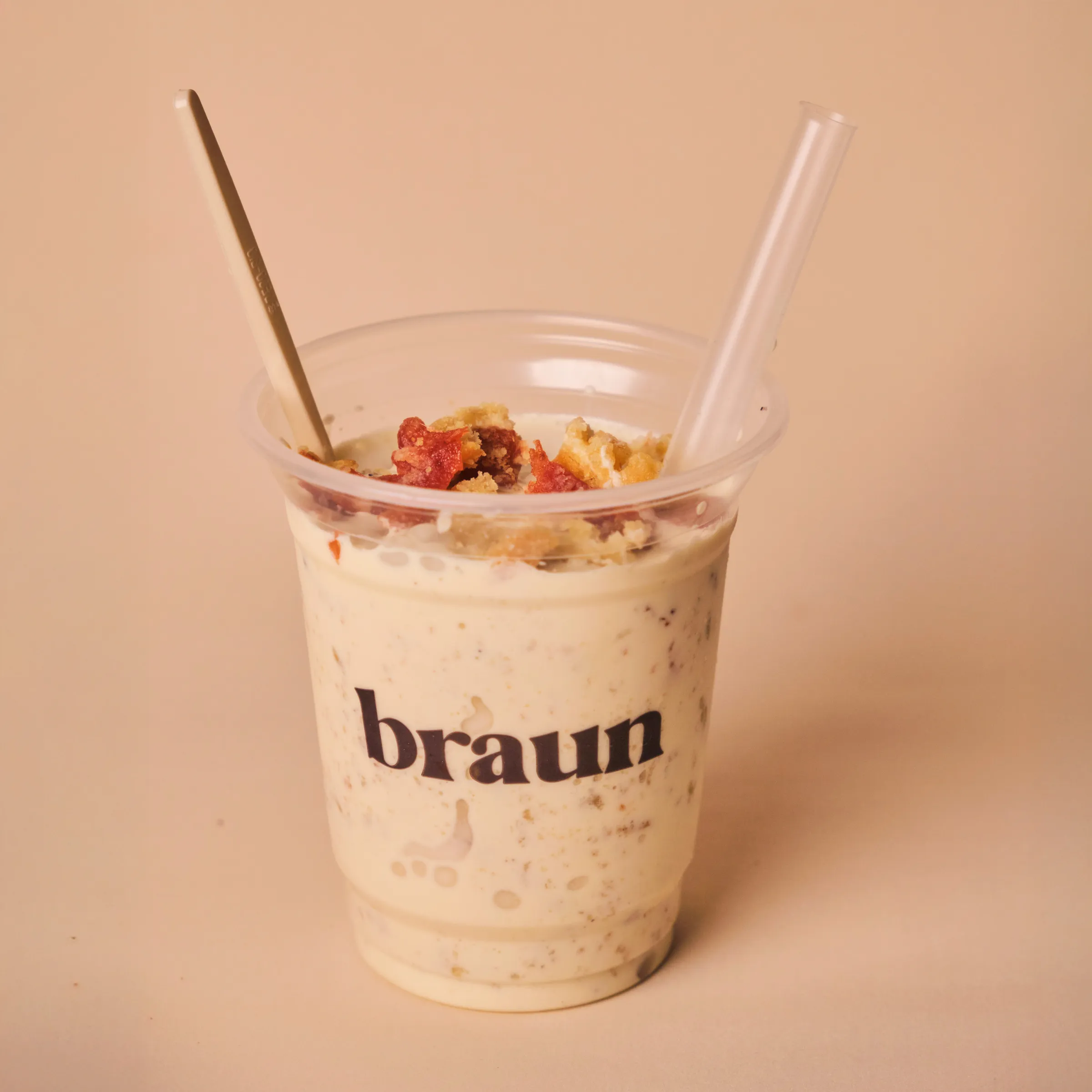 Malteada Guayaba & Chocolate Blanco - Braun Cookies | galletas & soft serve