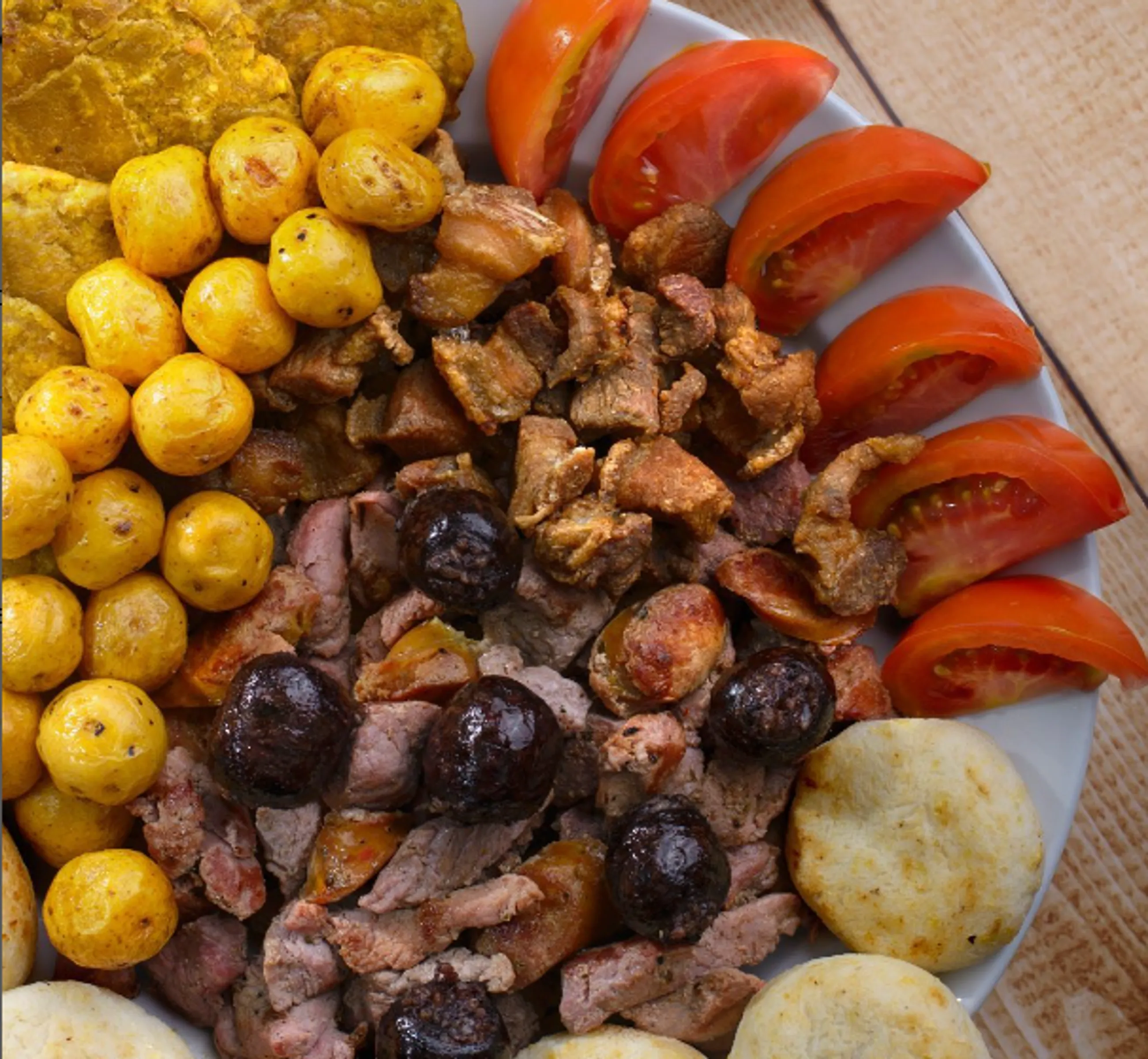 Picada grande - Asados La 80 | Restaurante de comida tradicional paisa ...