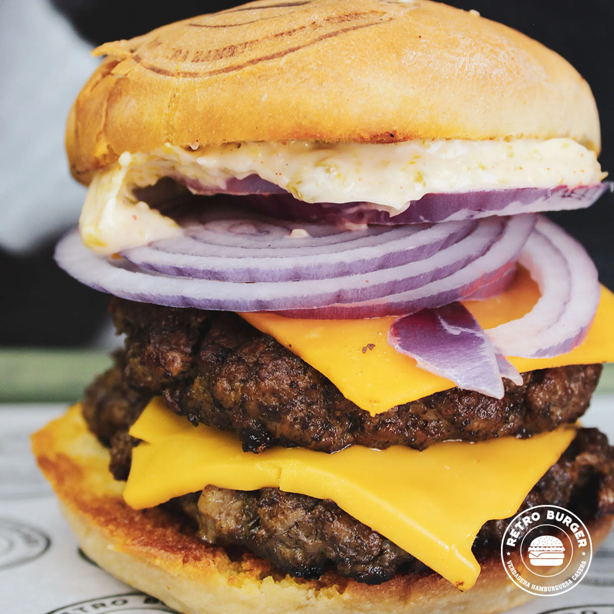 Retro burger simple (con combo) - Retro Burger | Pide Online
