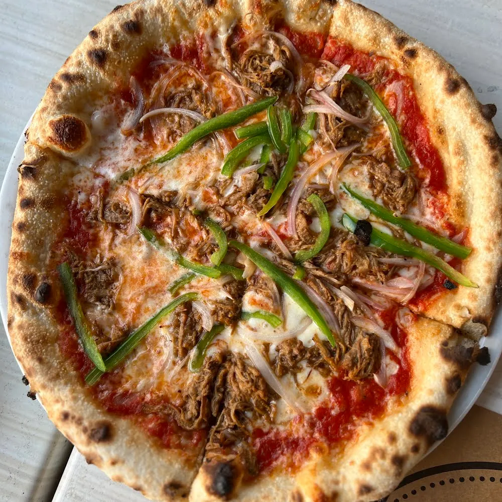 Pizza Peppe Cipolla - Romaria Pizzeria - Pizza Place
