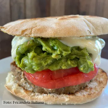 Fuente Chilena - Sandwichería