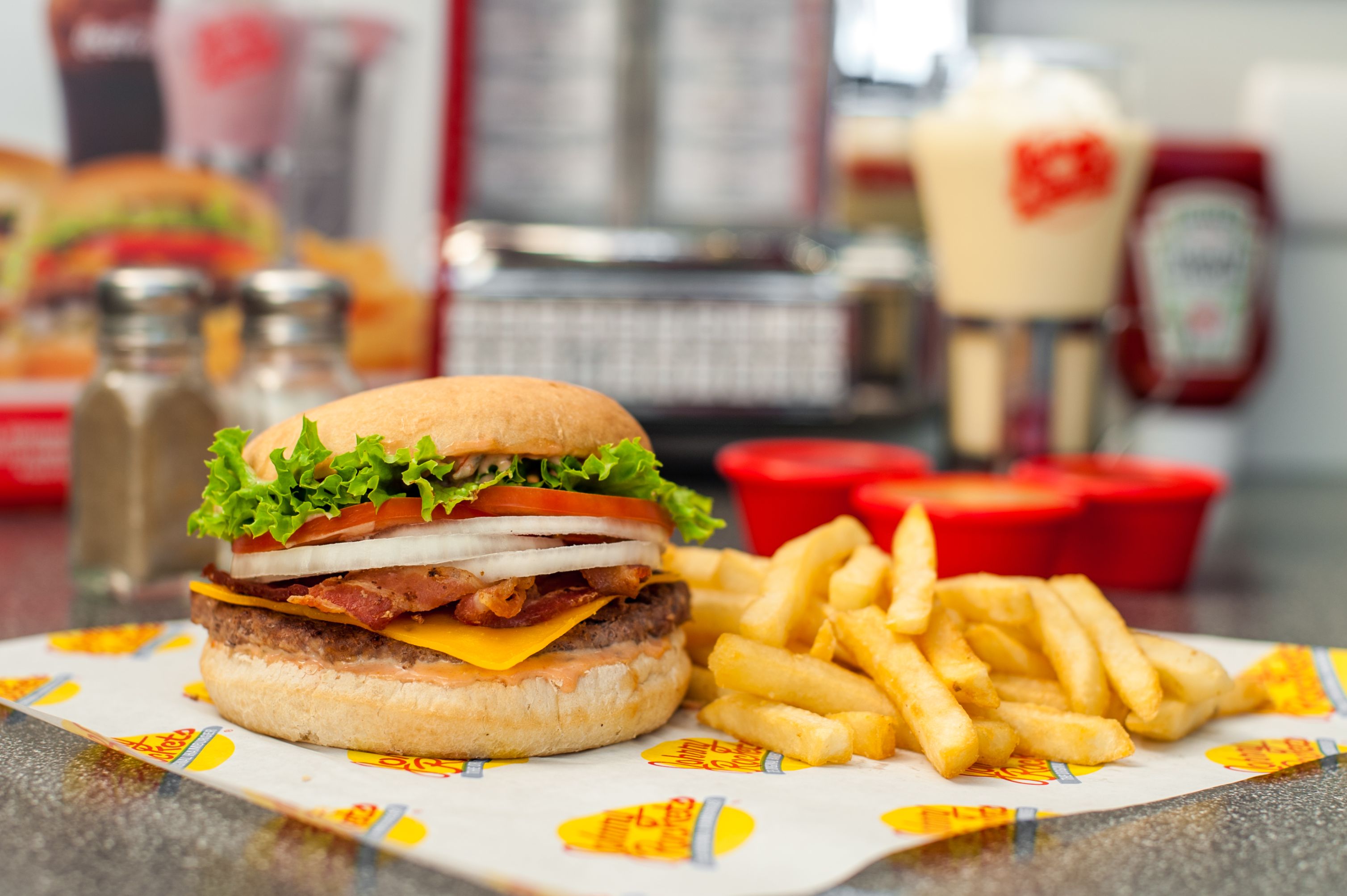 Johnny Rockets | Burgers, shakes, fries & fun!