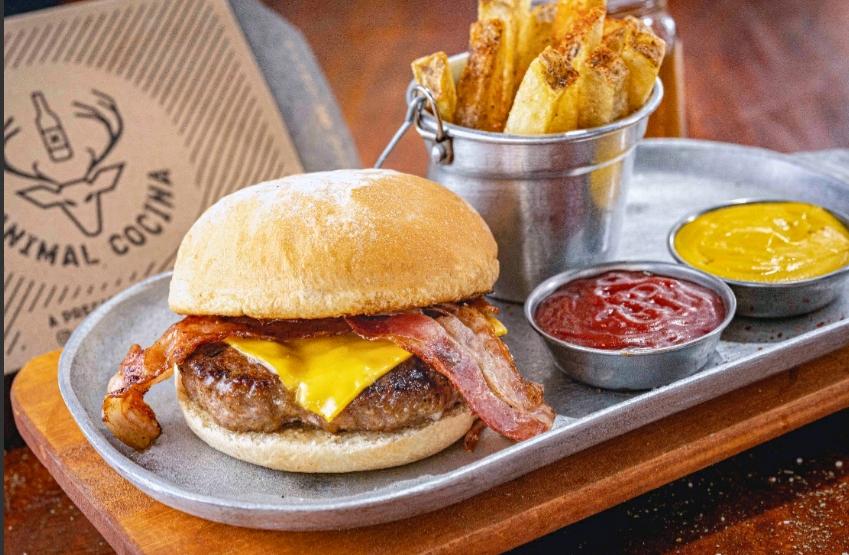 Choripapas - Animal Cocina | Street food con estilo y actitud 🍔🔥